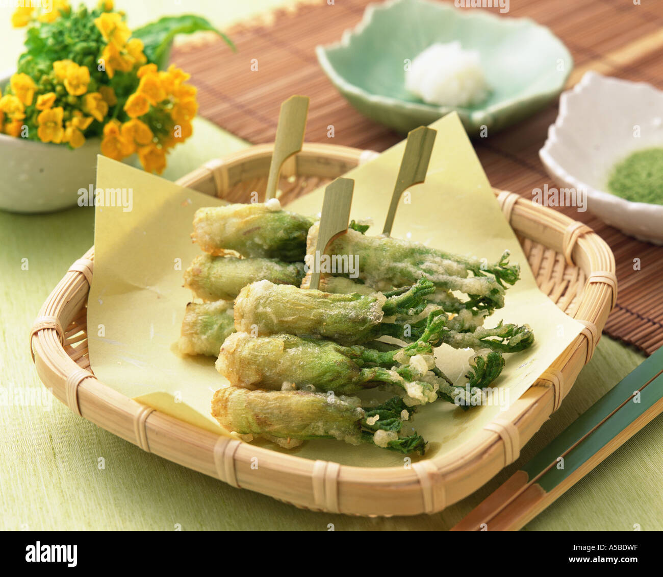 Deep fried plants hi-res stock photography and images - Alamy
