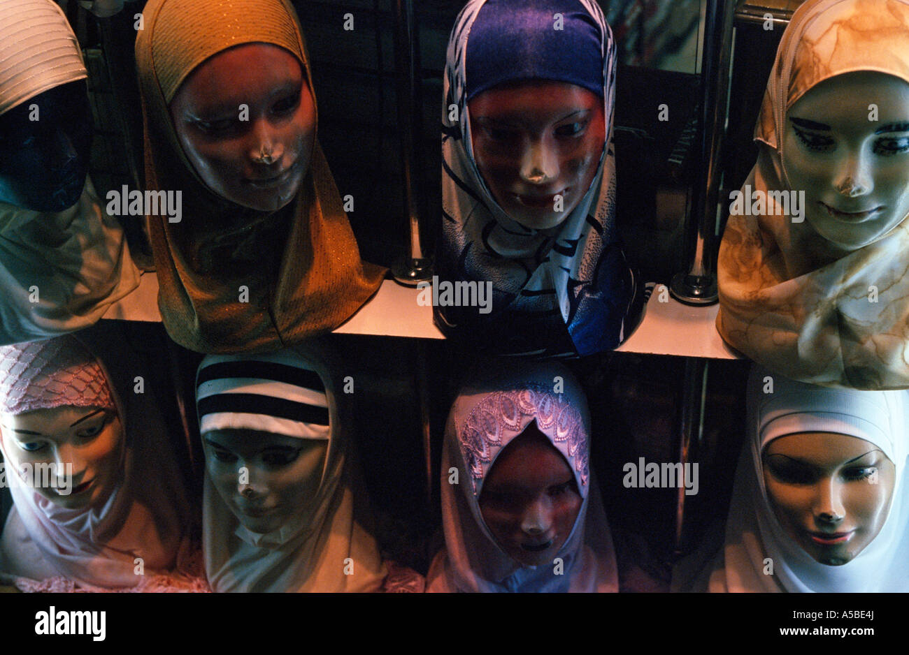 Traditional lebanese costume hi-res stock photography and images - Alamy