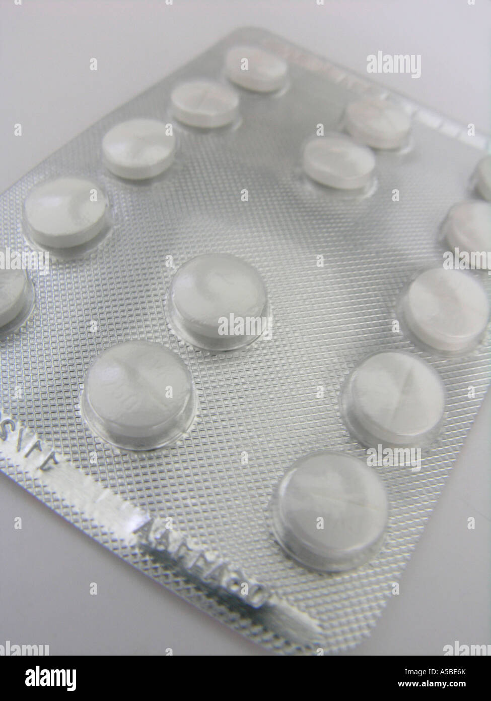 penicillin vx tablets phenoxymethylpenicillin Stock Photo - Alamy