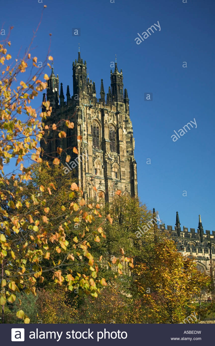 St Giles Church Wrexham Stock Photos & St Giles Church Wrexham Stock ...
