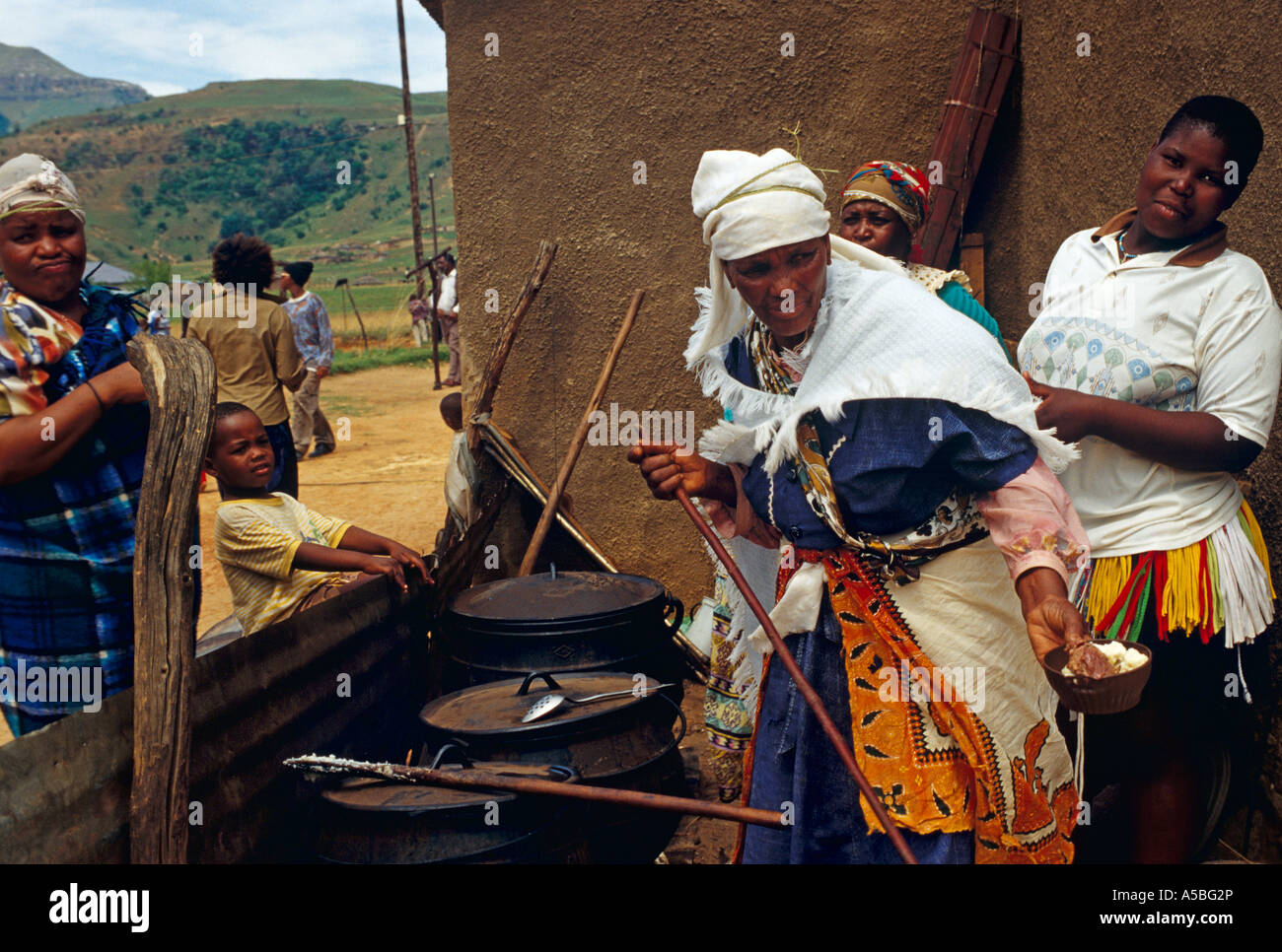 Traditional xhosa village hi-res stock photography and images - Alamy