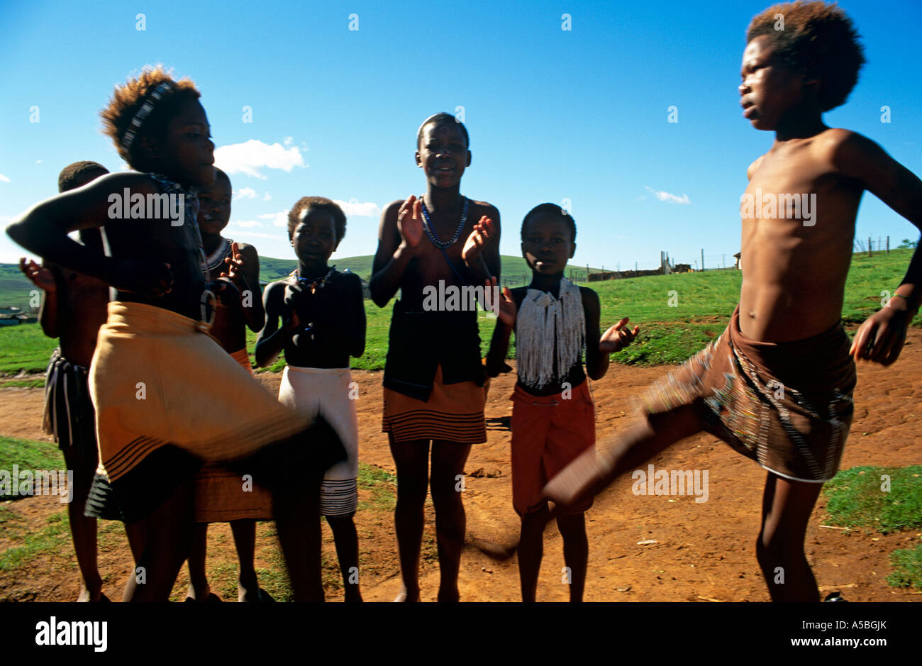 Indlamu dance hi-res stock photography and images - Alamy