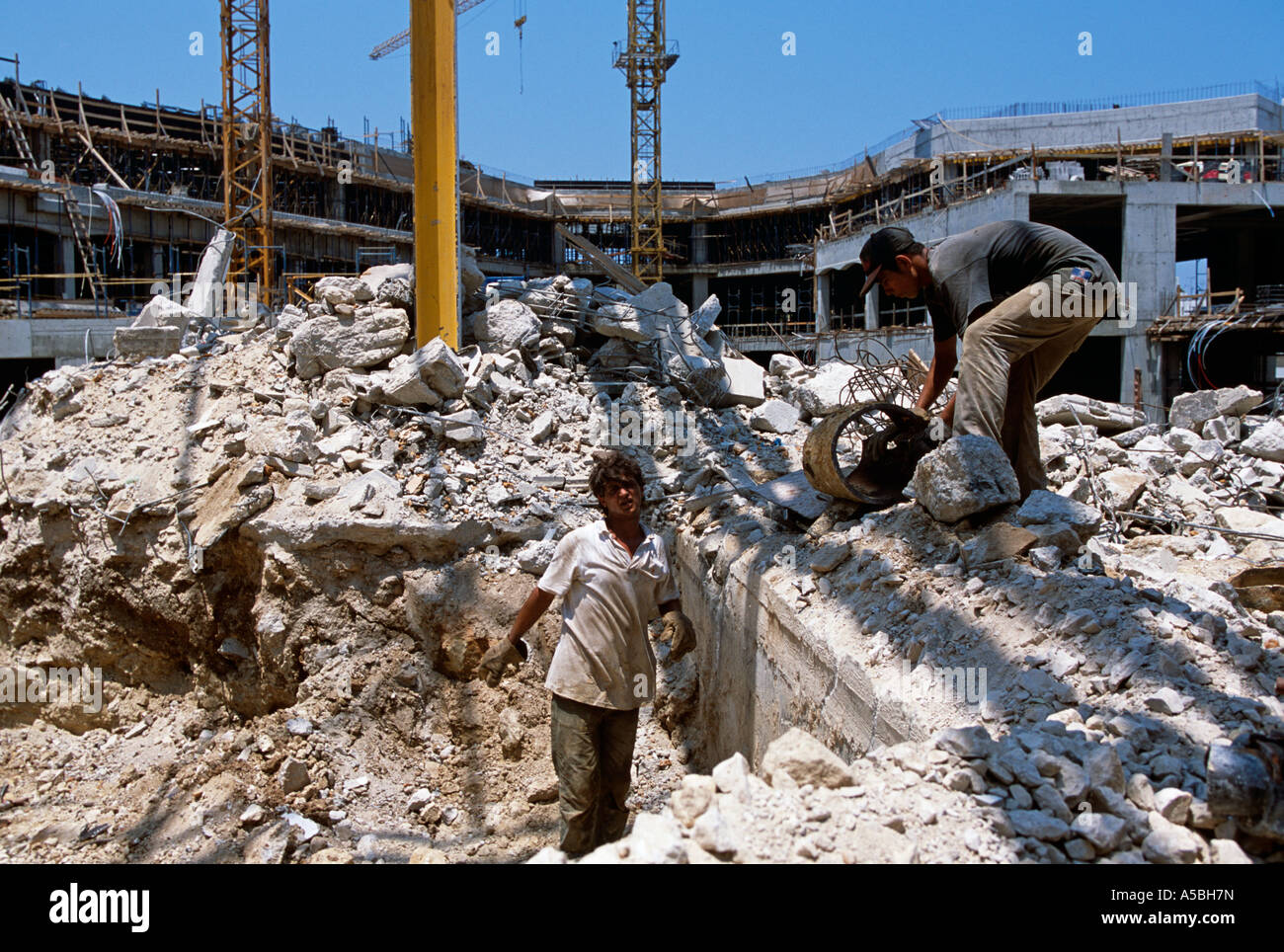 A construction site in Beirut Stock Photo - Alamy