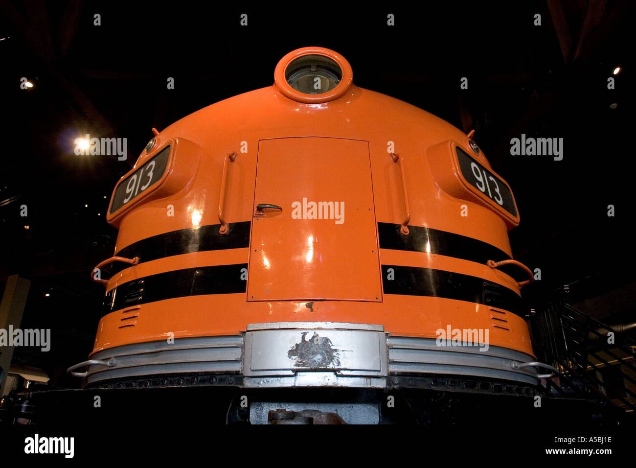 Train 913 hi-res stock photography and images - Alamy