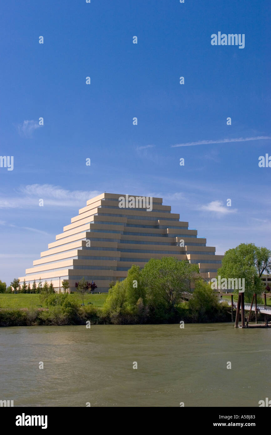 Ziggurat hi-res stock photography and images - Alamy