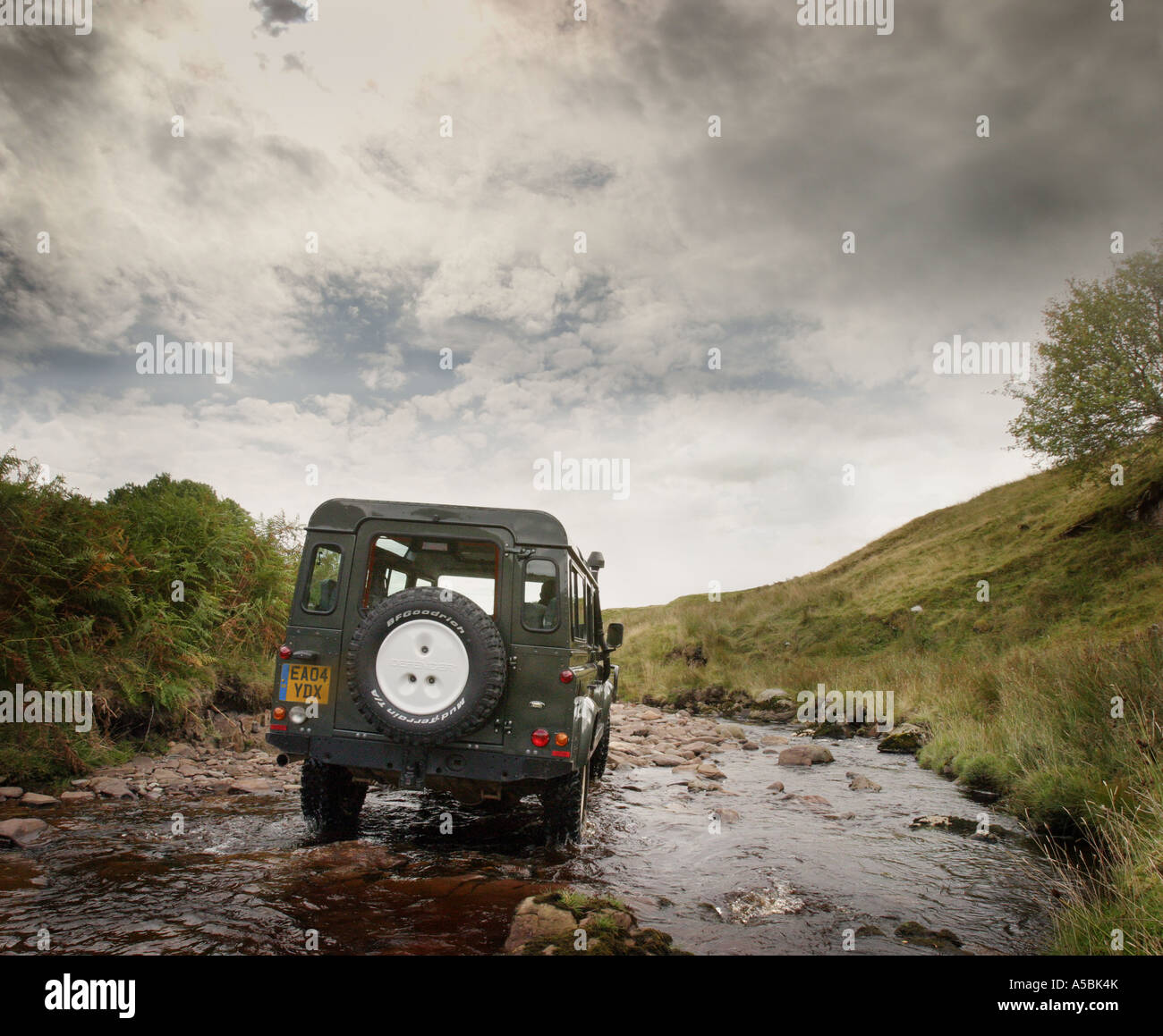Landrover Defender Off Road Stock Photo - Alamy