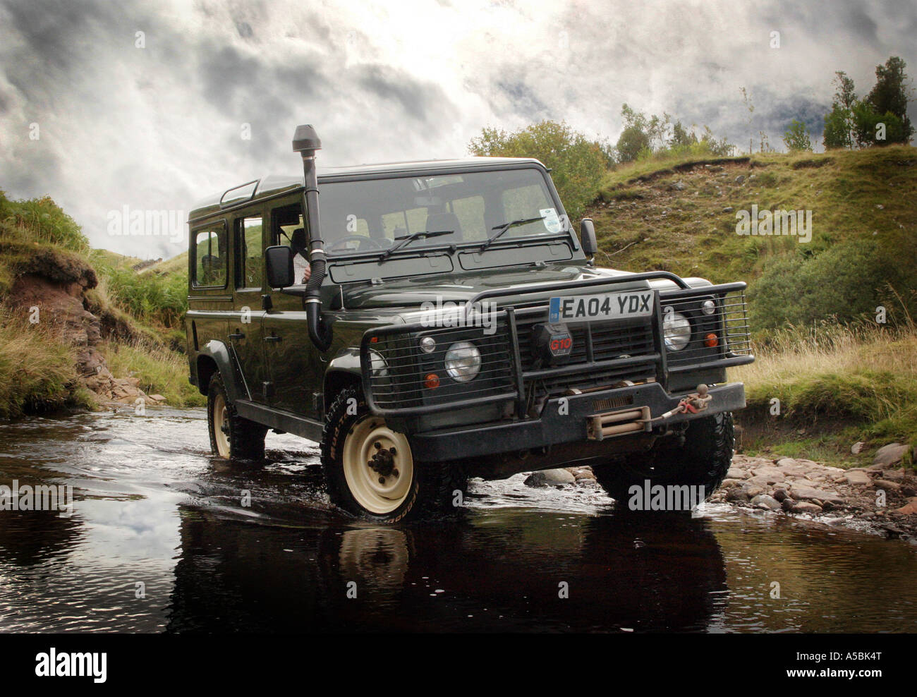 Landrover Defender Off Road Stock Photo - Alamy
