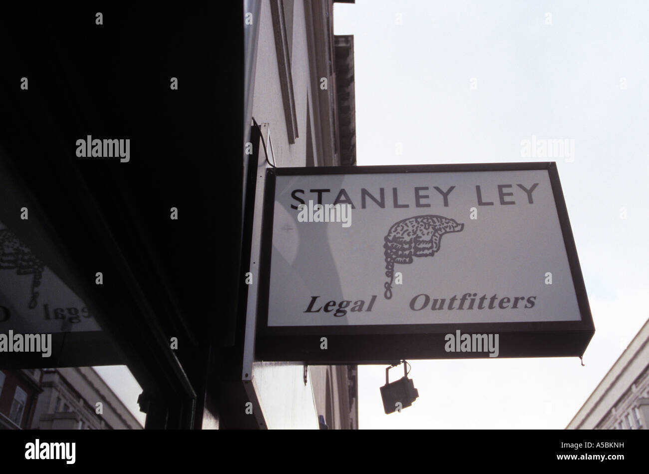 Wig barrister hi-res stock photography and images - Alamy