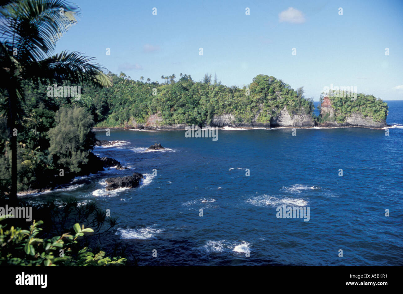 Onomea Bay Big Island of Hawaii Hawaii Stock Photo - Alamy
