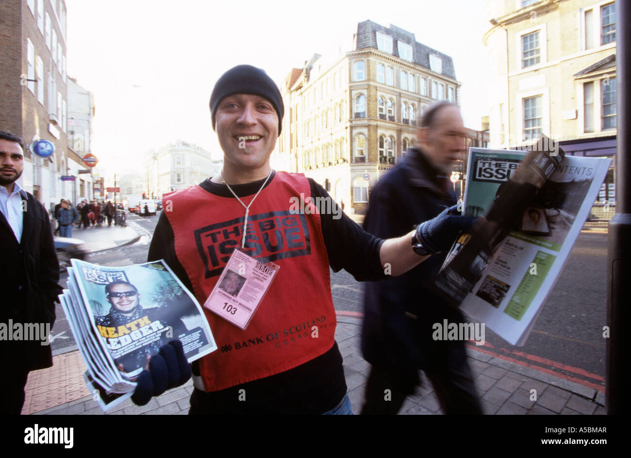 Man selling big issue outside hi-res stock photography and images - Alamy