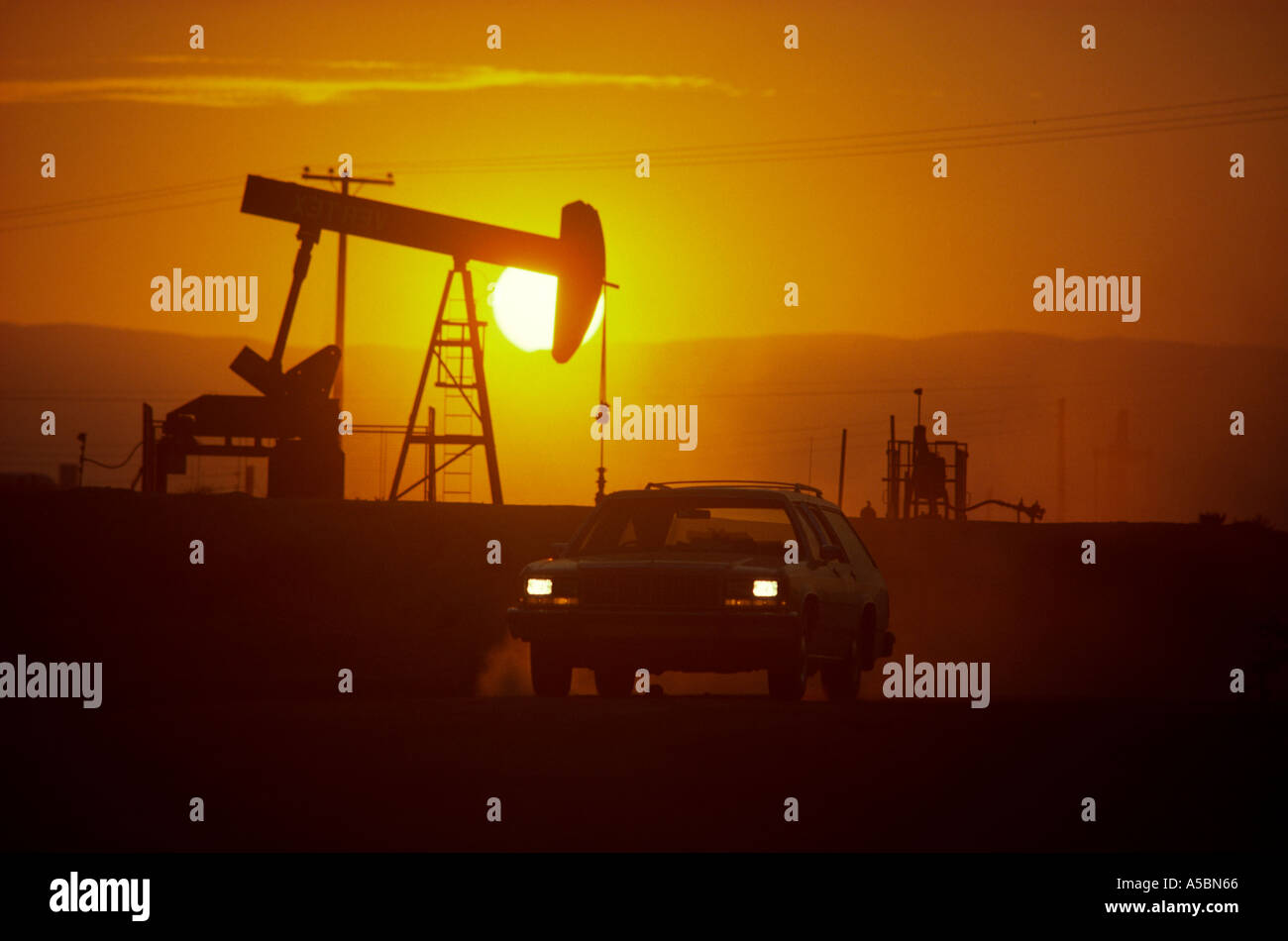 Petroleum supervisor hi-res stock photography and images - Alamy