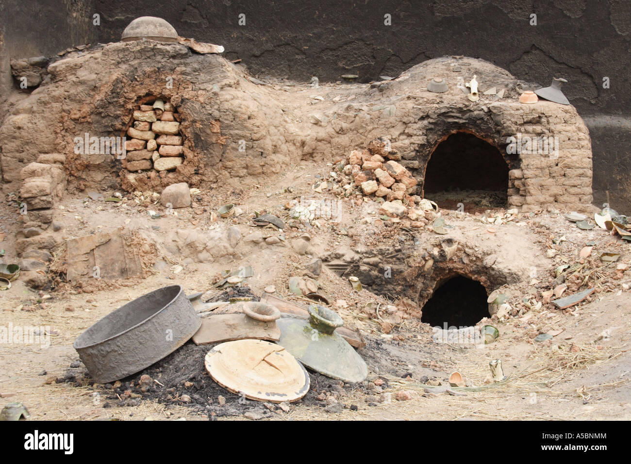 Moroccan pottery by the firing kiln Stock Photo - Alamy
