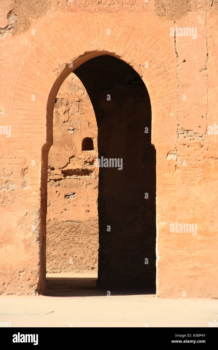 Archway in old marakech building hi-res stock photography and images ...