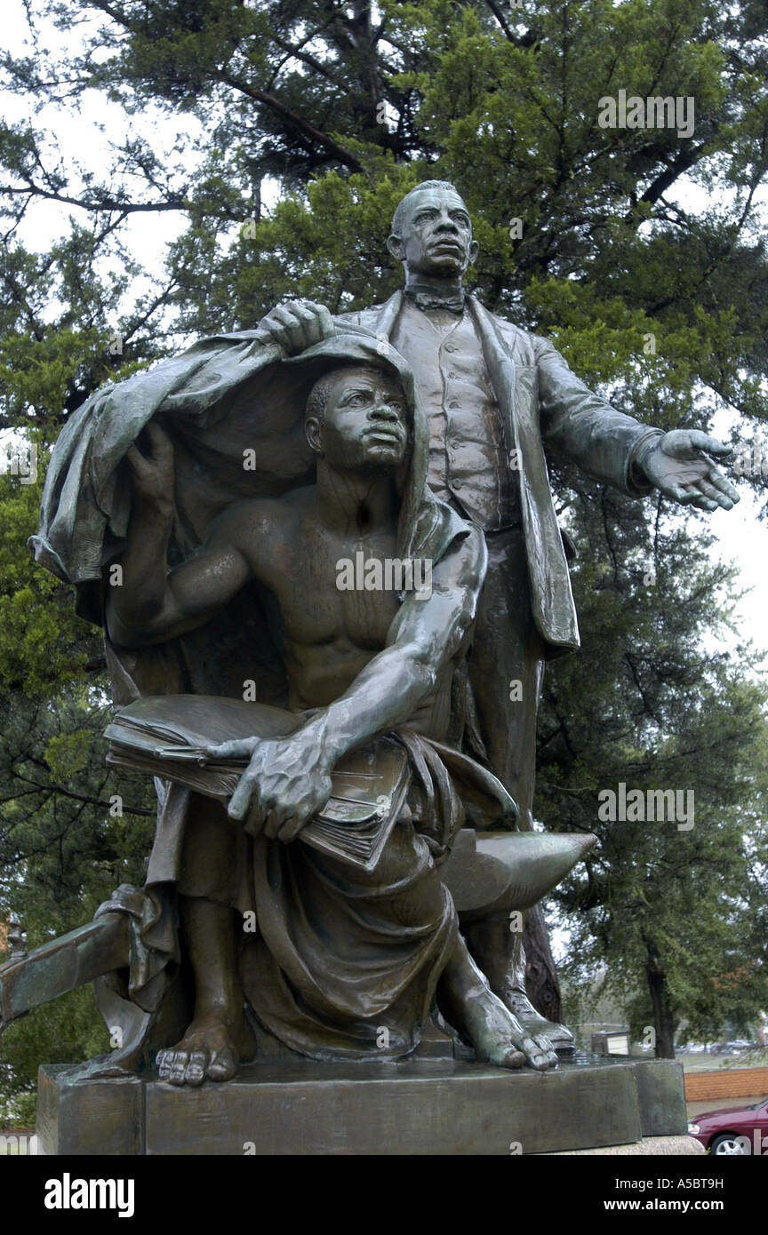 Tuskegee Institute Statue