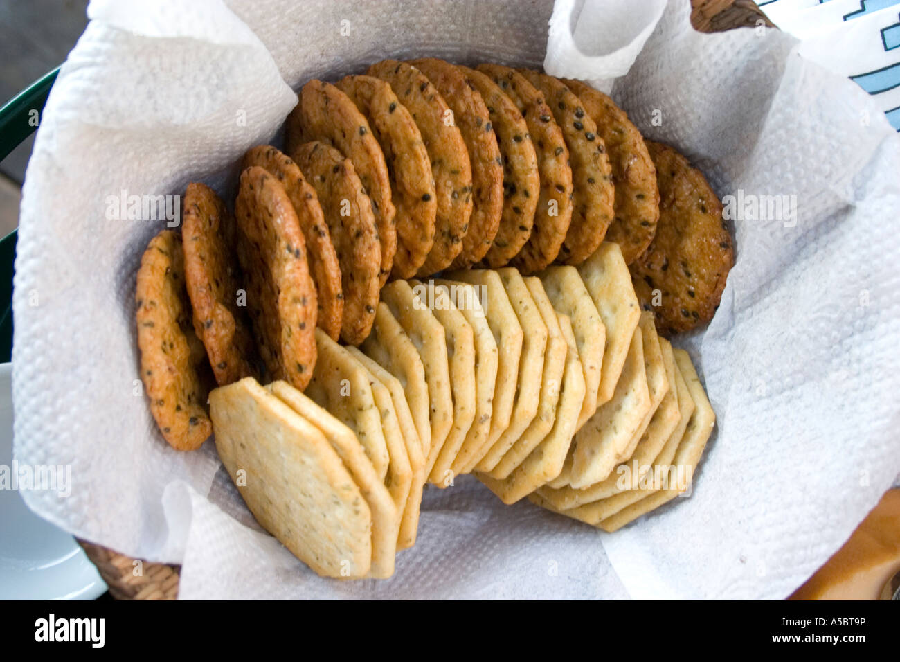 Array crackers hi-res stock photography and images - Alamy