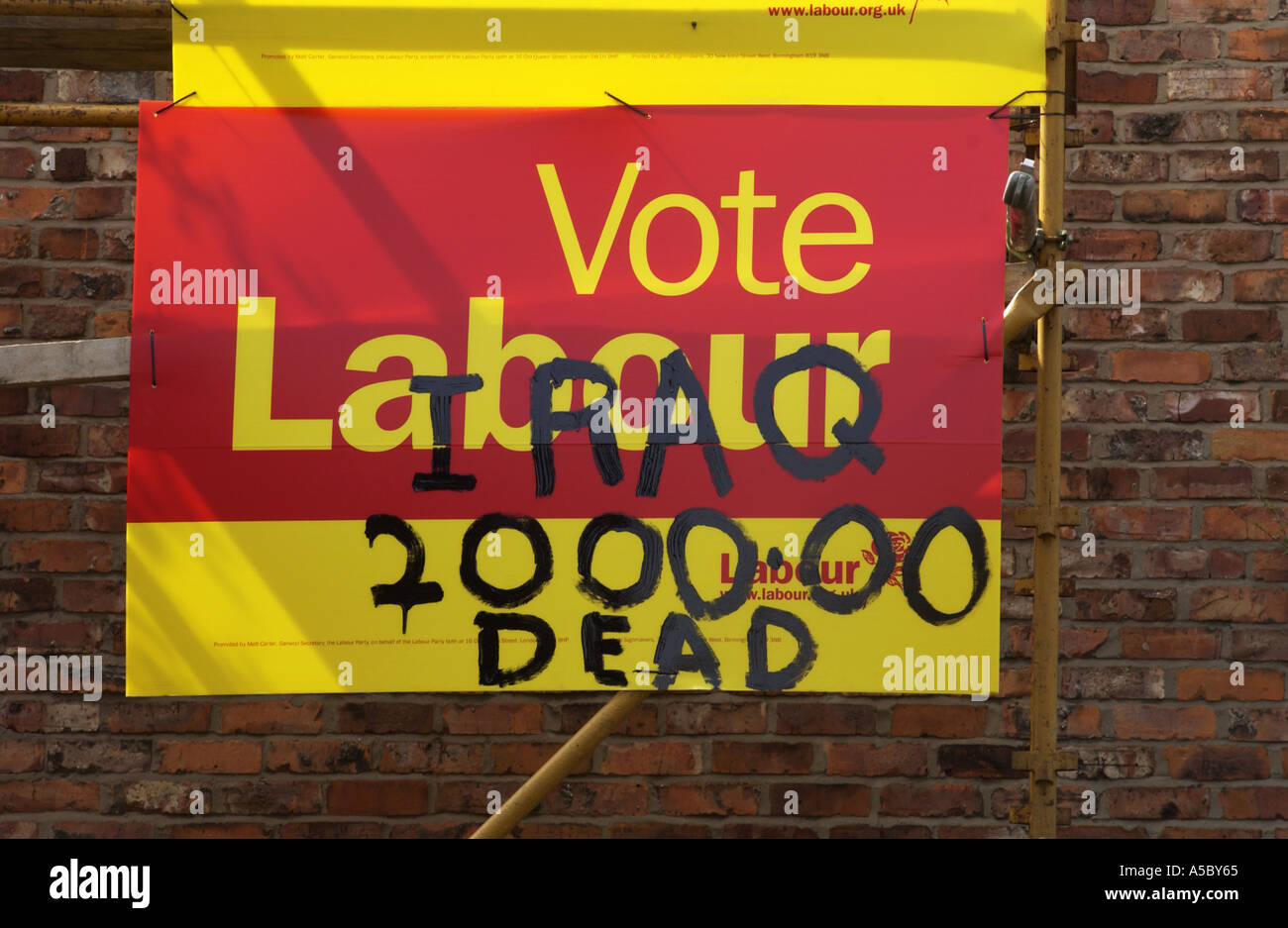 Vote labour poster hi-res stock photography and images - Alamy