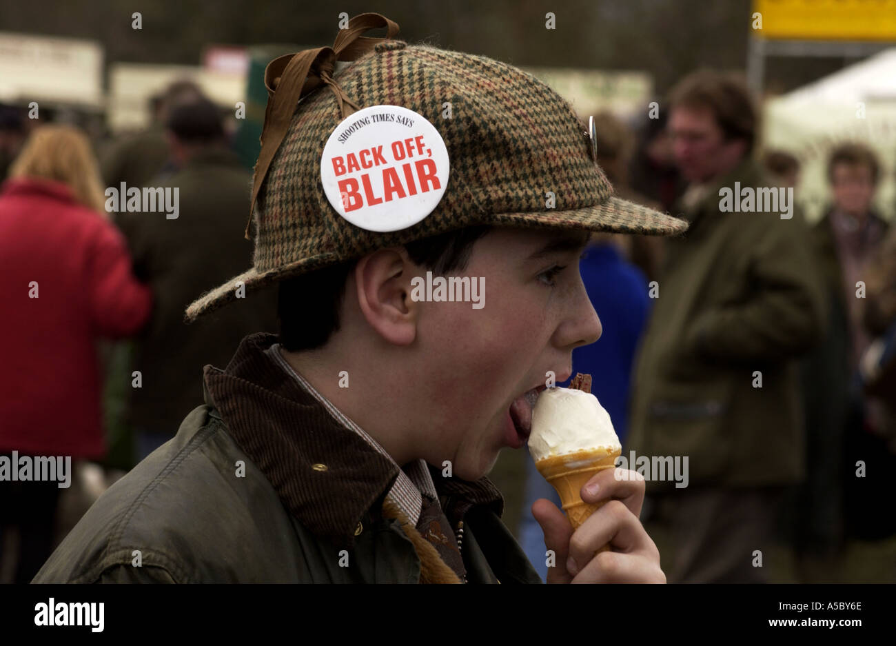 A VISITOR TO THE BASC GAME FAIR AT SHUGBOROUGH HOUSE UK 2005 PIC BY ...
