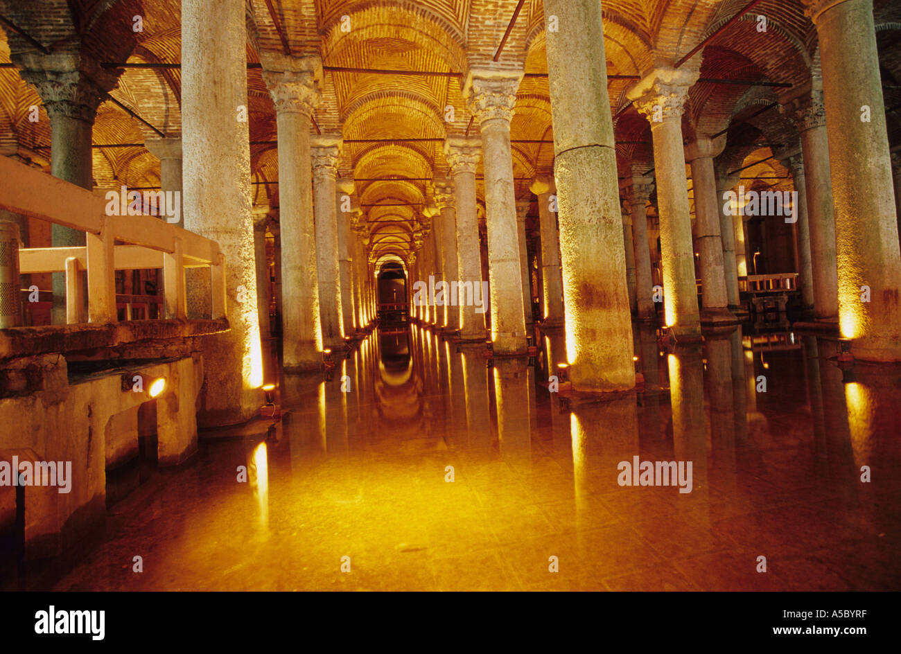 Istanbul, Yerebatan Sarayi,byzantine cisterns, Turkey Stock Photo - Alamy