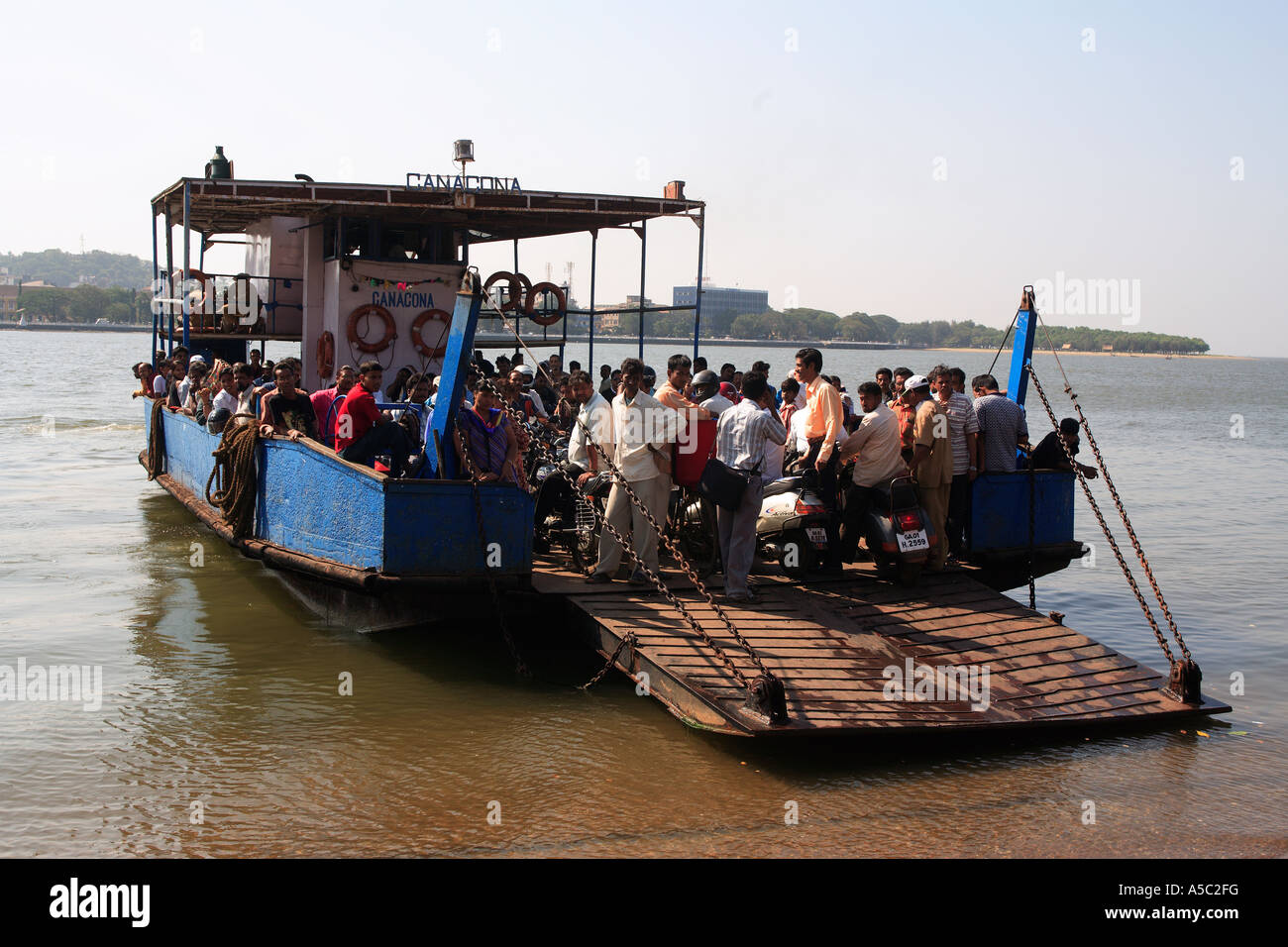 INDIA NORTH GOA THE PANAJIM PASSENGER FERRY Stock Photo - Alamy