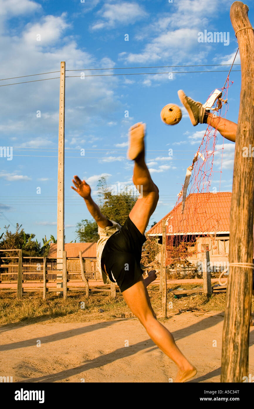 Young Men Playing Kataw Hongsa Laos Stock Photo - Alamy