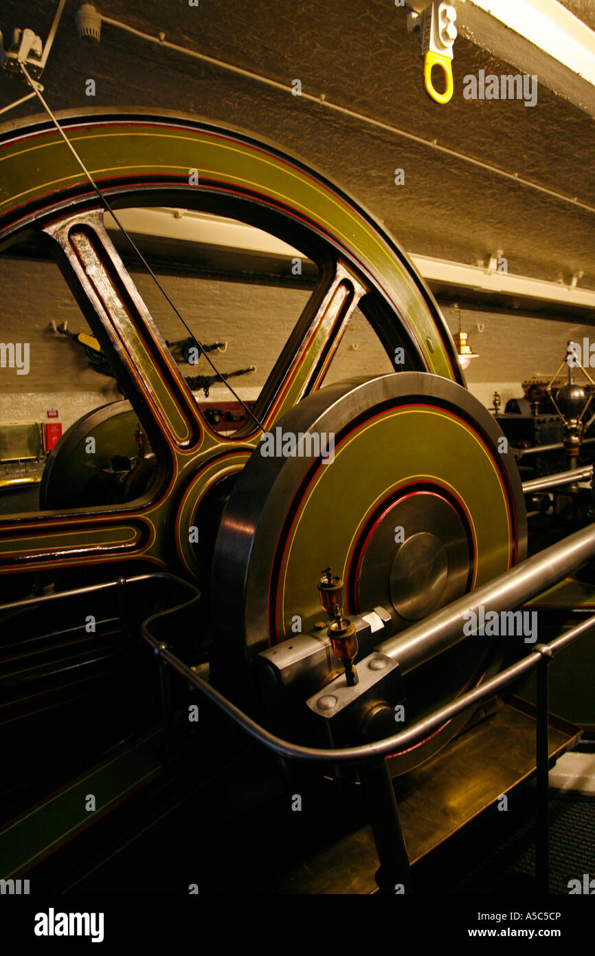 Engine rooms london hi-res stock photography and images - Alamy