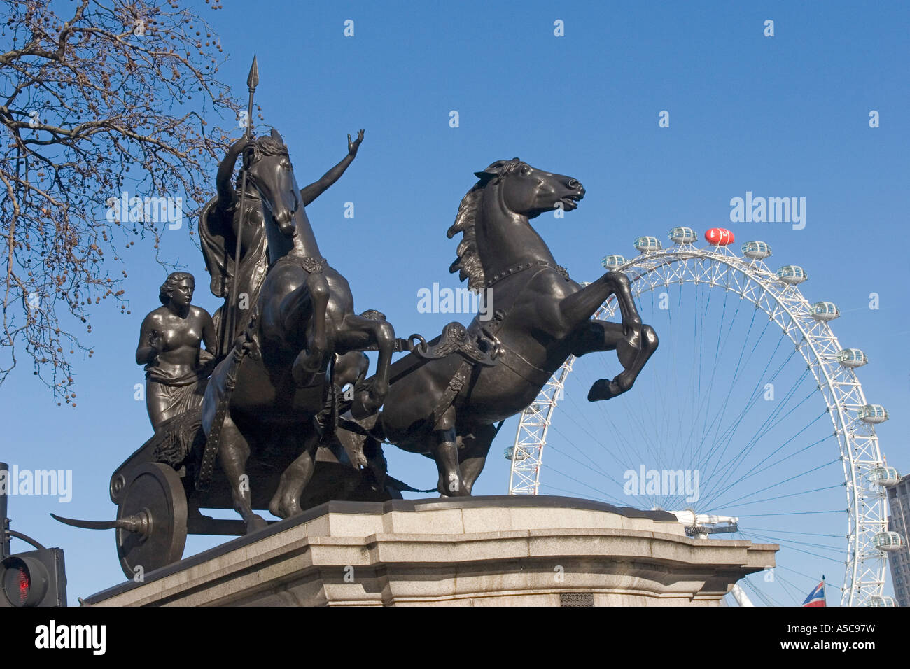 Statue of Boudica with chariot and leaping horses, located on ...