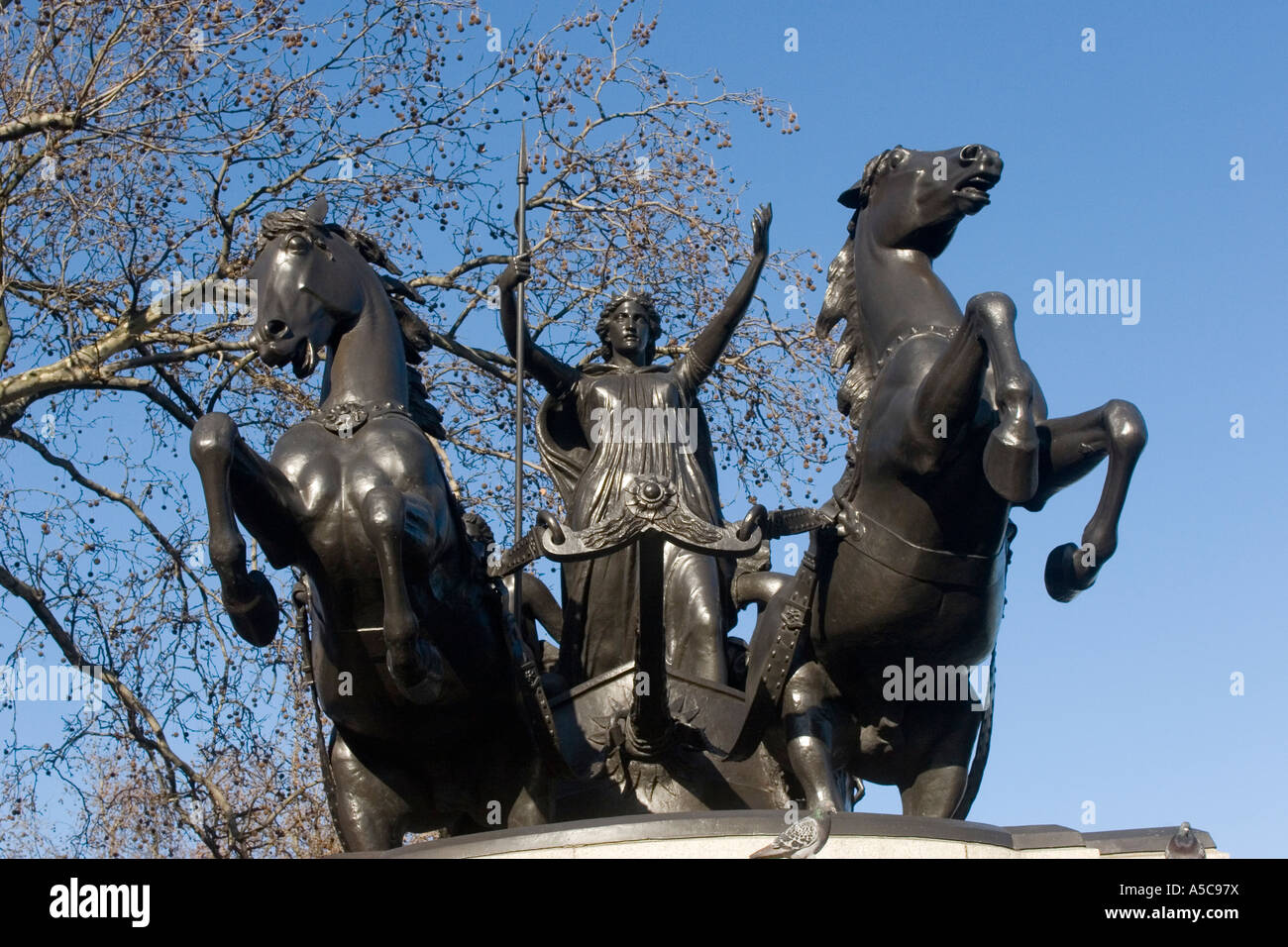 Statue of Boudica with chariot and leaping horses, located on ...