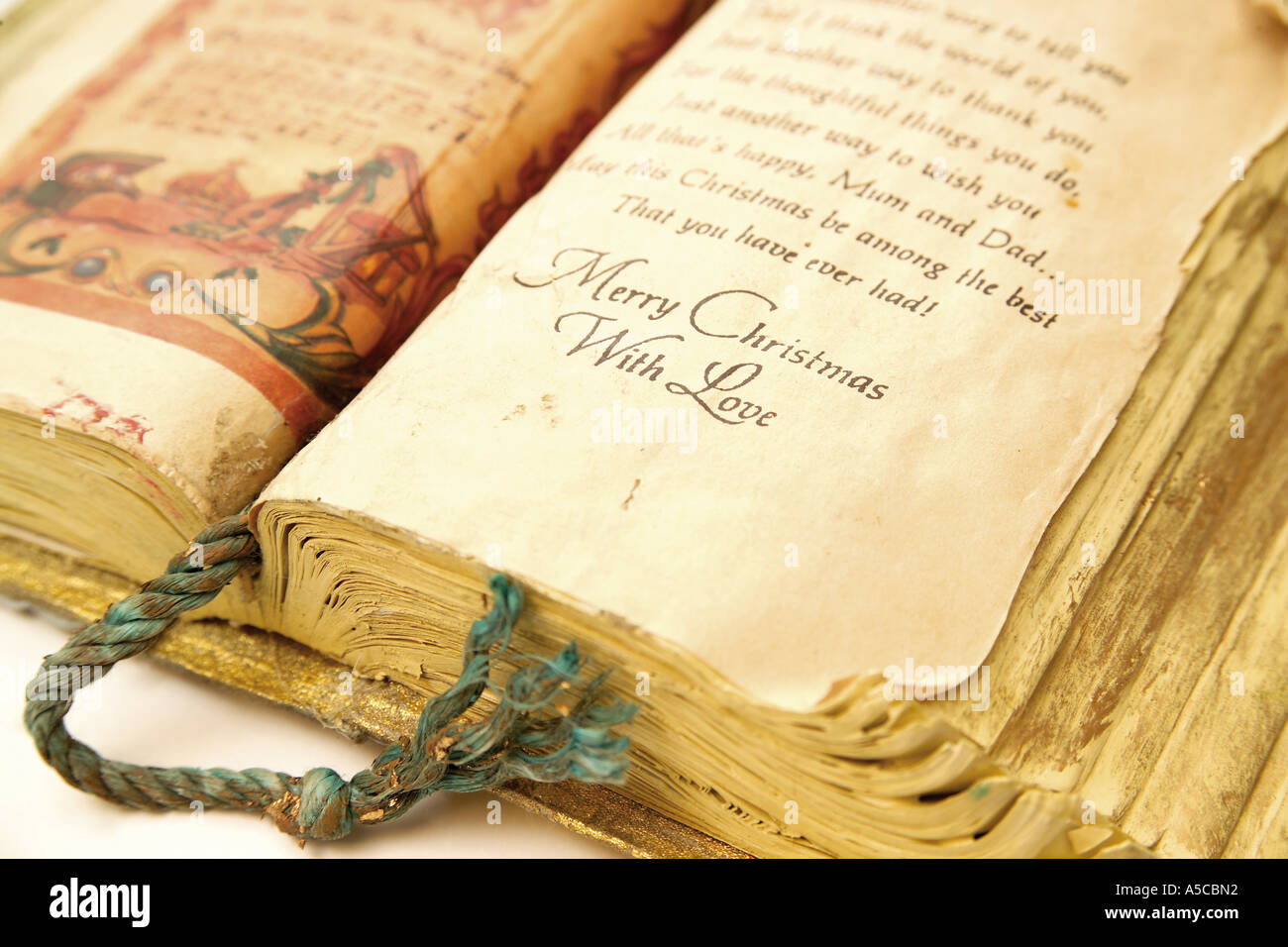 Open book with Christmas greetings Stock Photo - Alamy