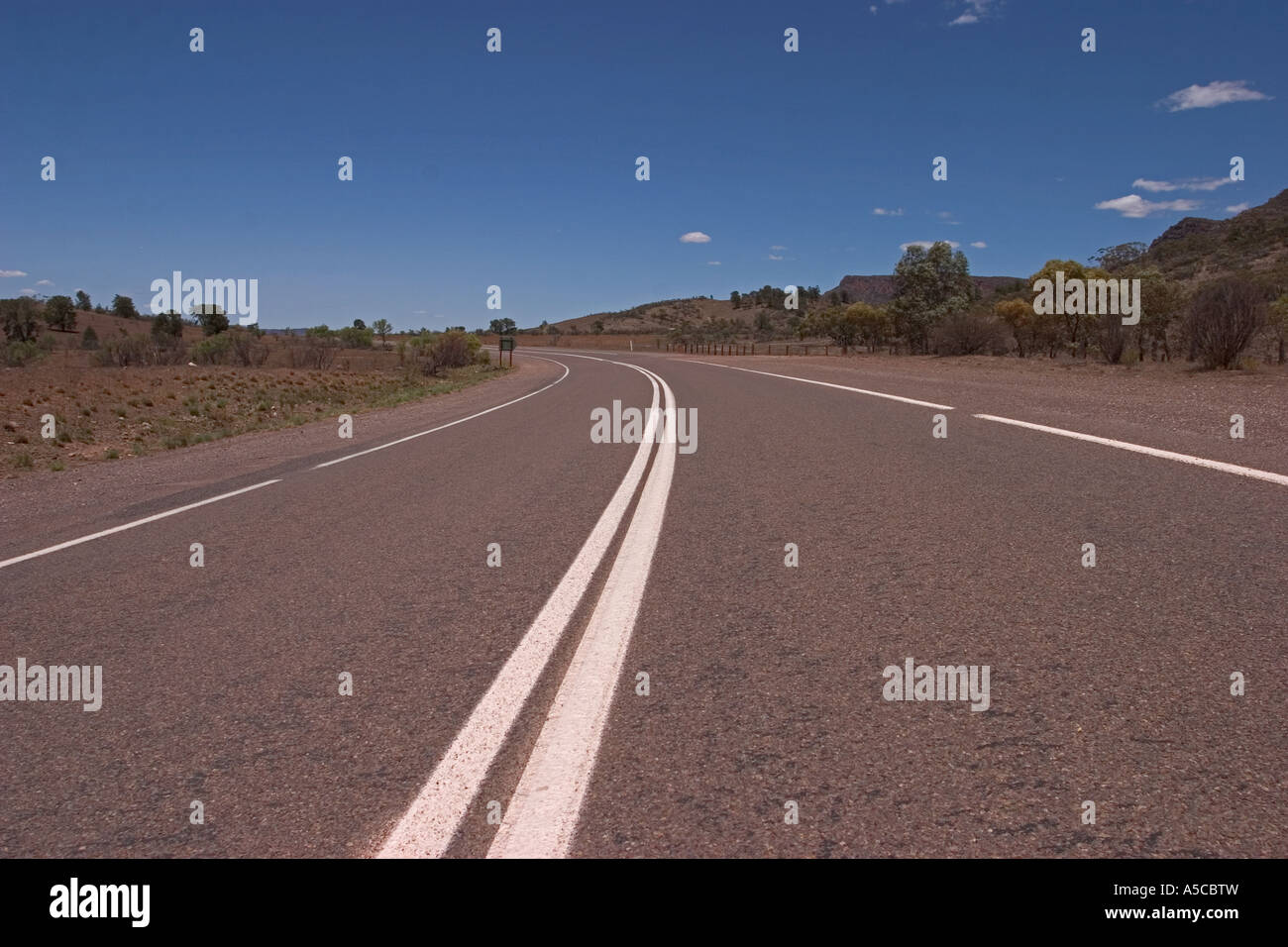 australian road with whites lines Stock Photo - Alamy