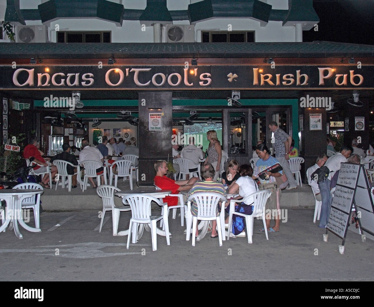 Football big screen broadcast hi-res stock photography and images - Alamy