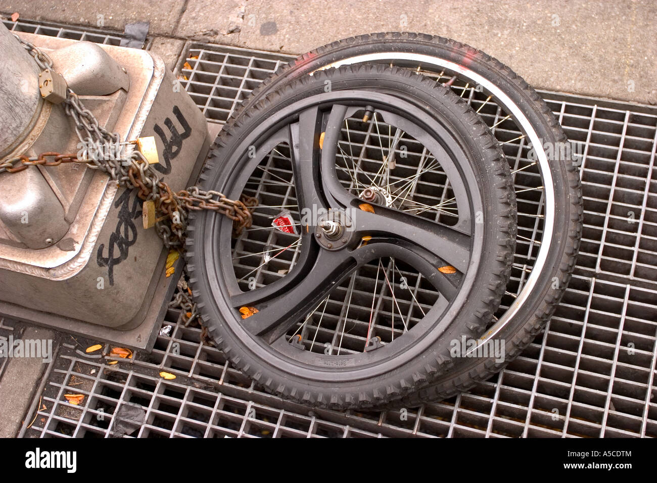 Buckled bicycle wheel hi-res stock photography and images - Alamy