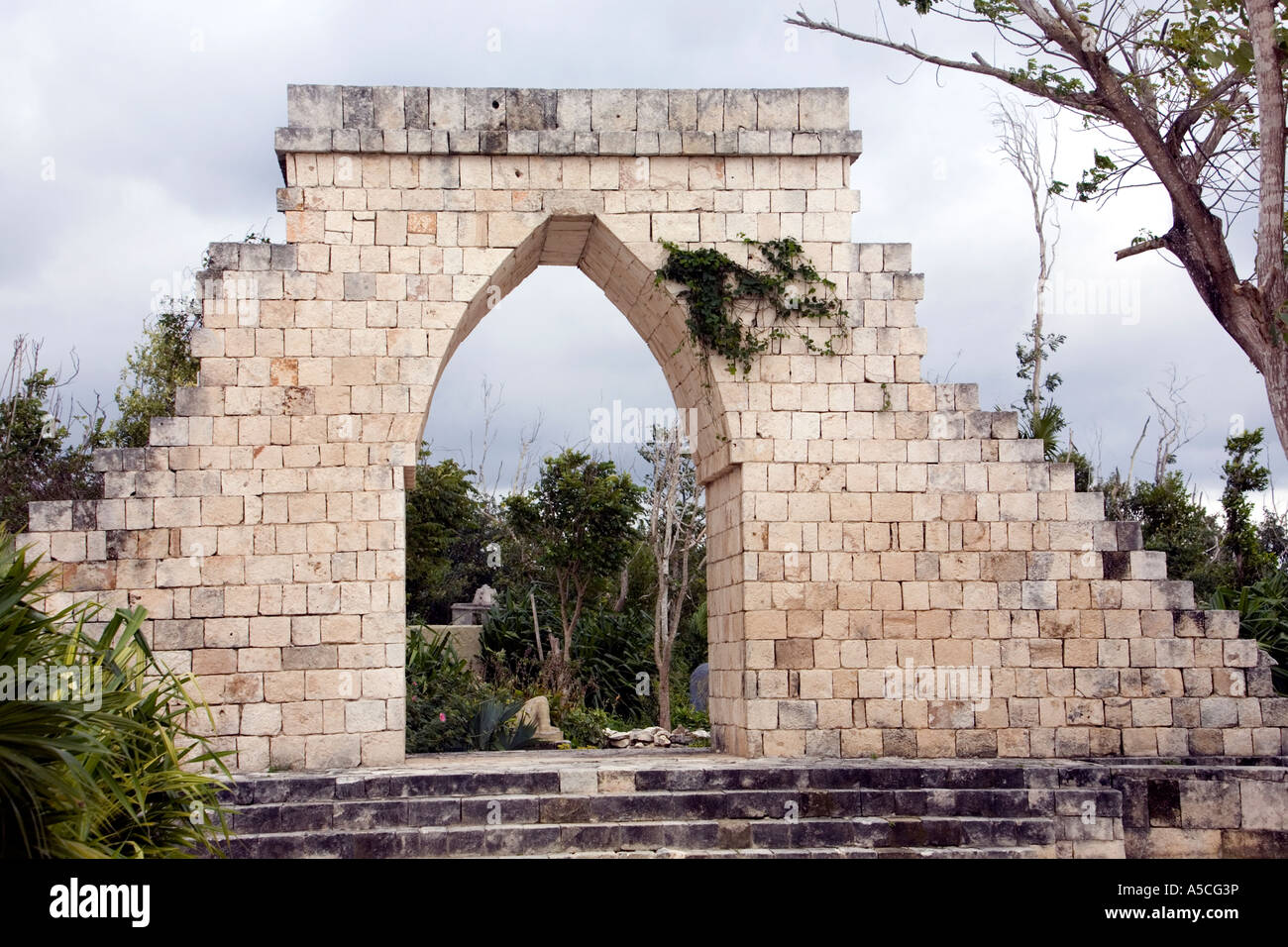 Mayan Architecture Arch New Uxmal Temples Will Open To The Public By