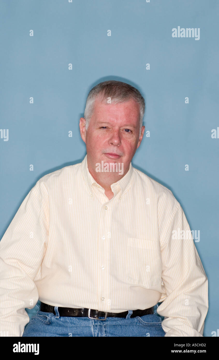 Suspicous man hi-res stock photography and images - Alamy