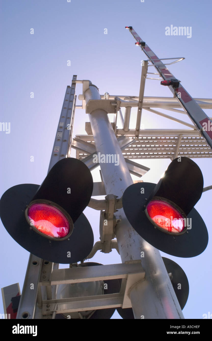 Railroad crossing gate arm hi-res stock photography and images - Alamy