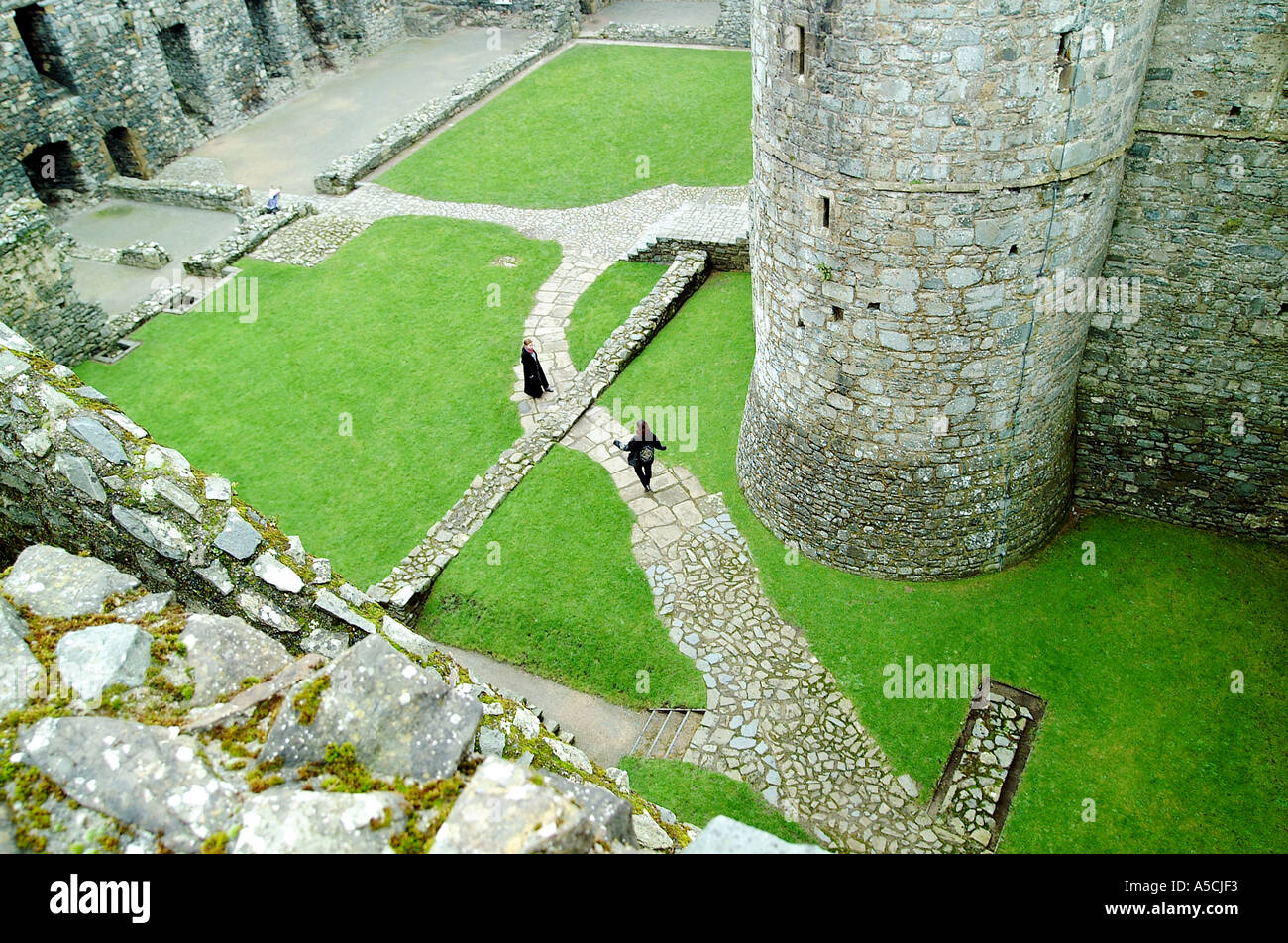 Harlech old town hi-res stock photography and images - Alamy