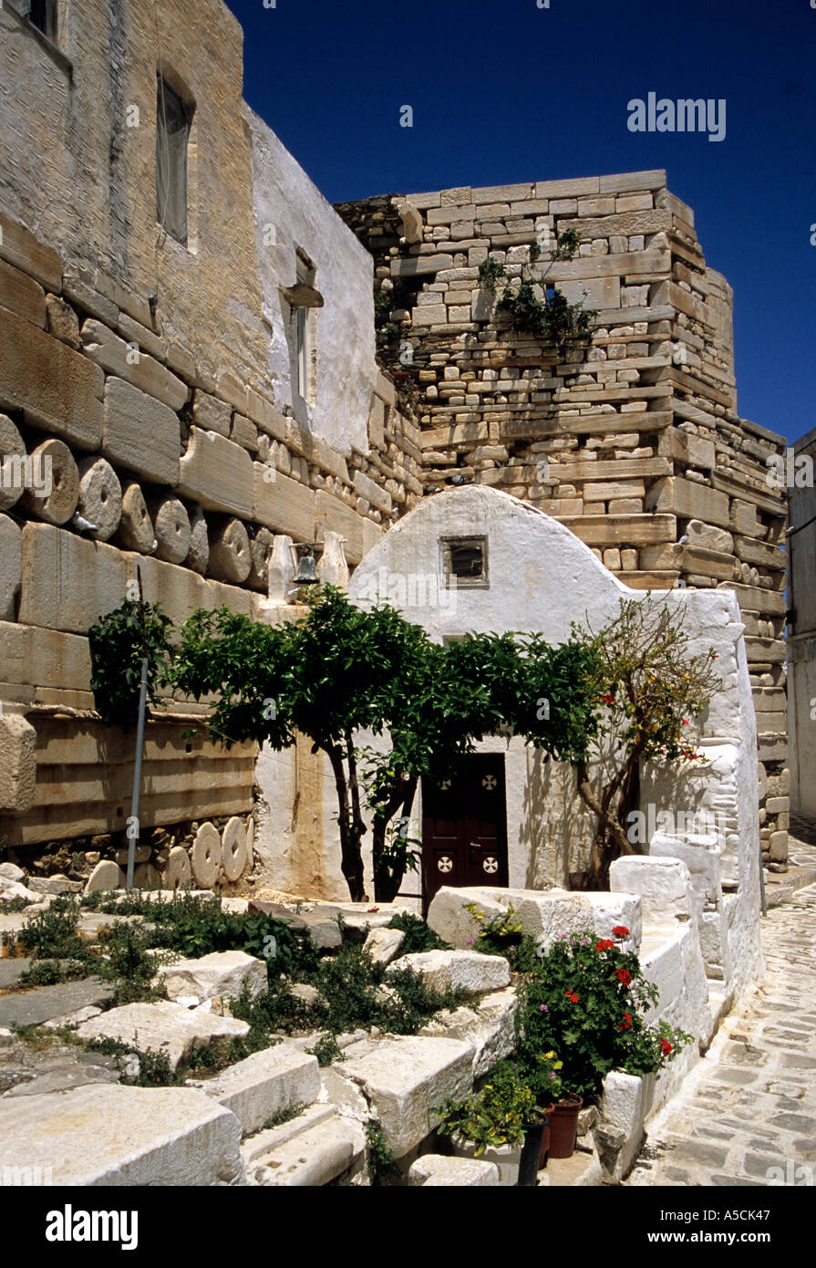 Kastro parikia hi-res stock photography and images - Alamy