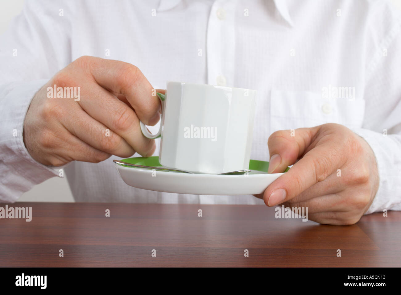 Office workers drink tea and coffee hi-res stock photography and images ...