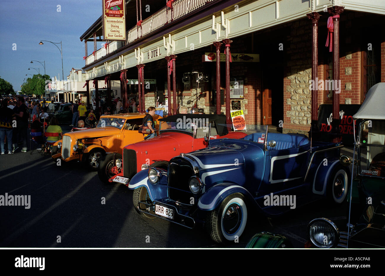 Vintage cars line up outside the Valley Hotel for the Hot Rod evening ...