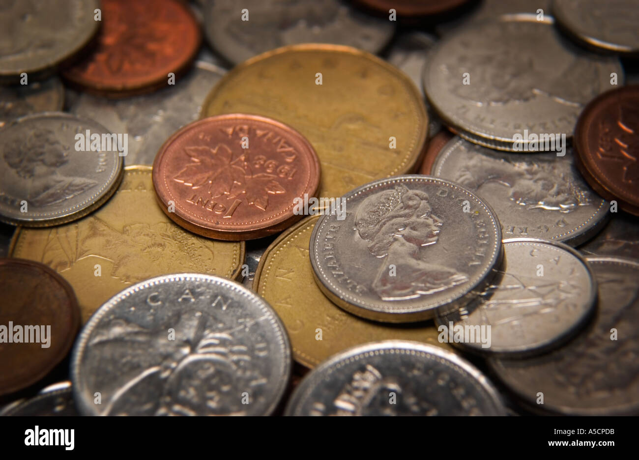 Canadian 25 cent coin hi-res stock photography and images - Alamy