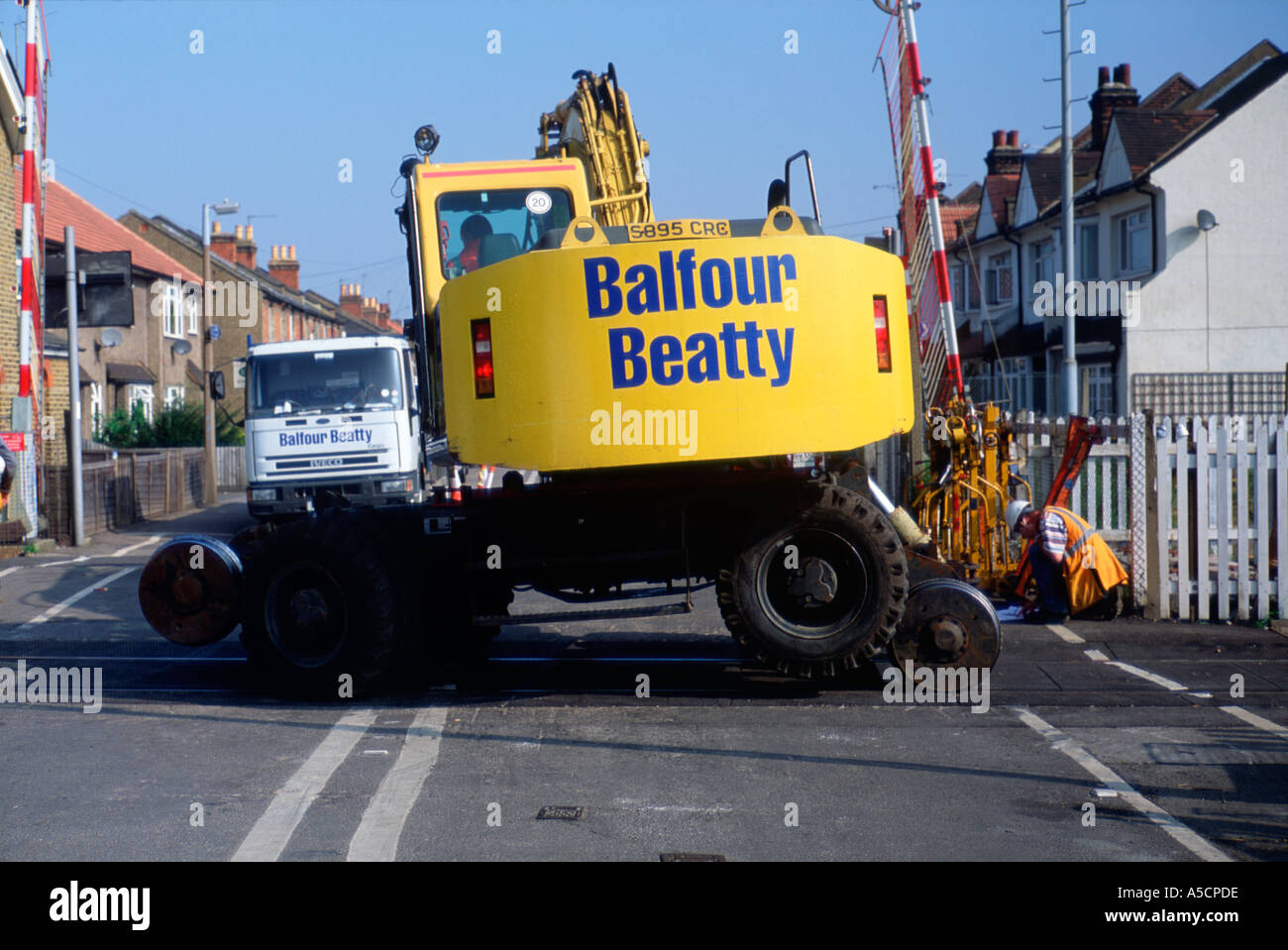 Balfour Beatty carrying out repair work to South West Trains main ...