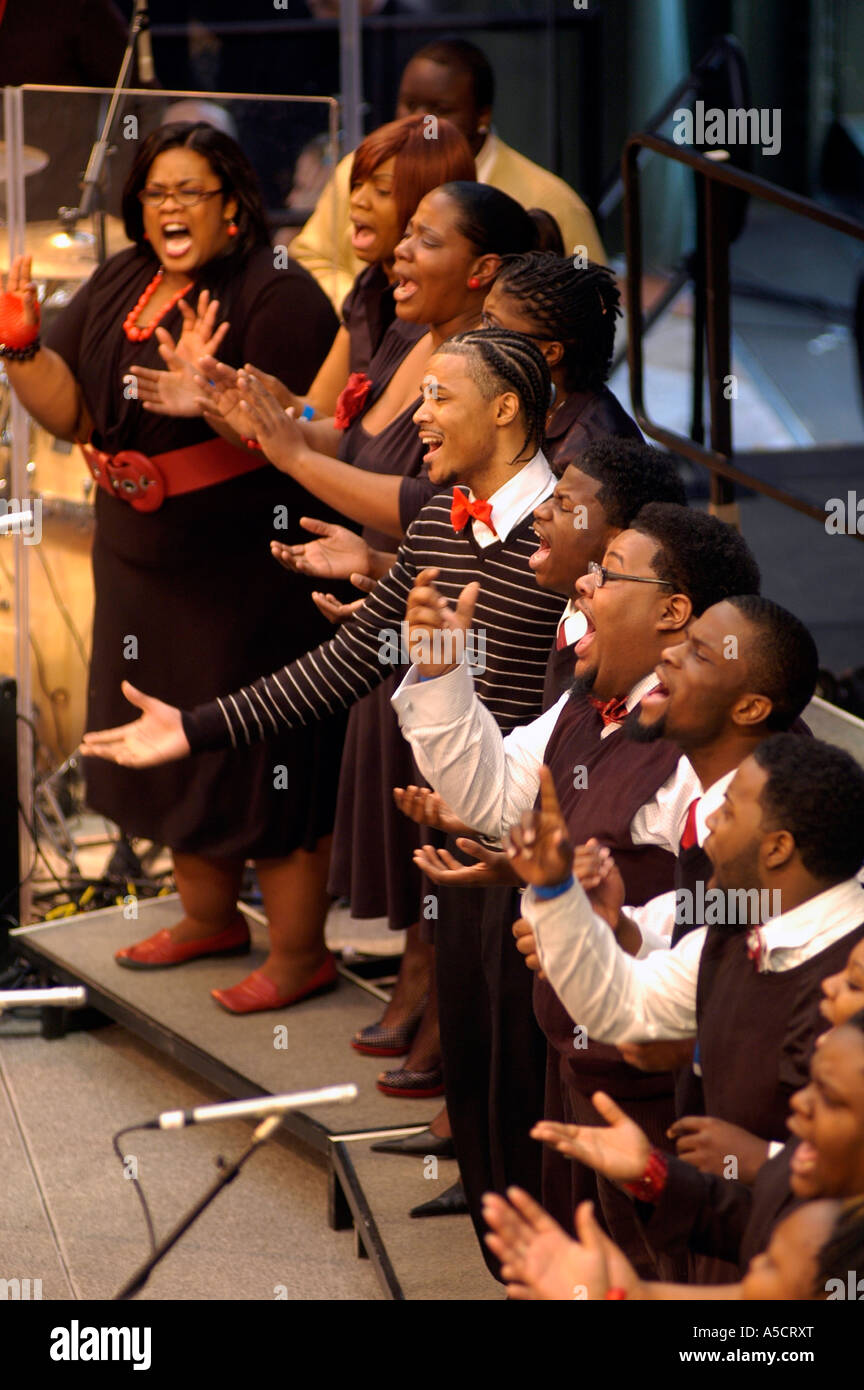 Black choir hi-res stock photography and images - Alamy