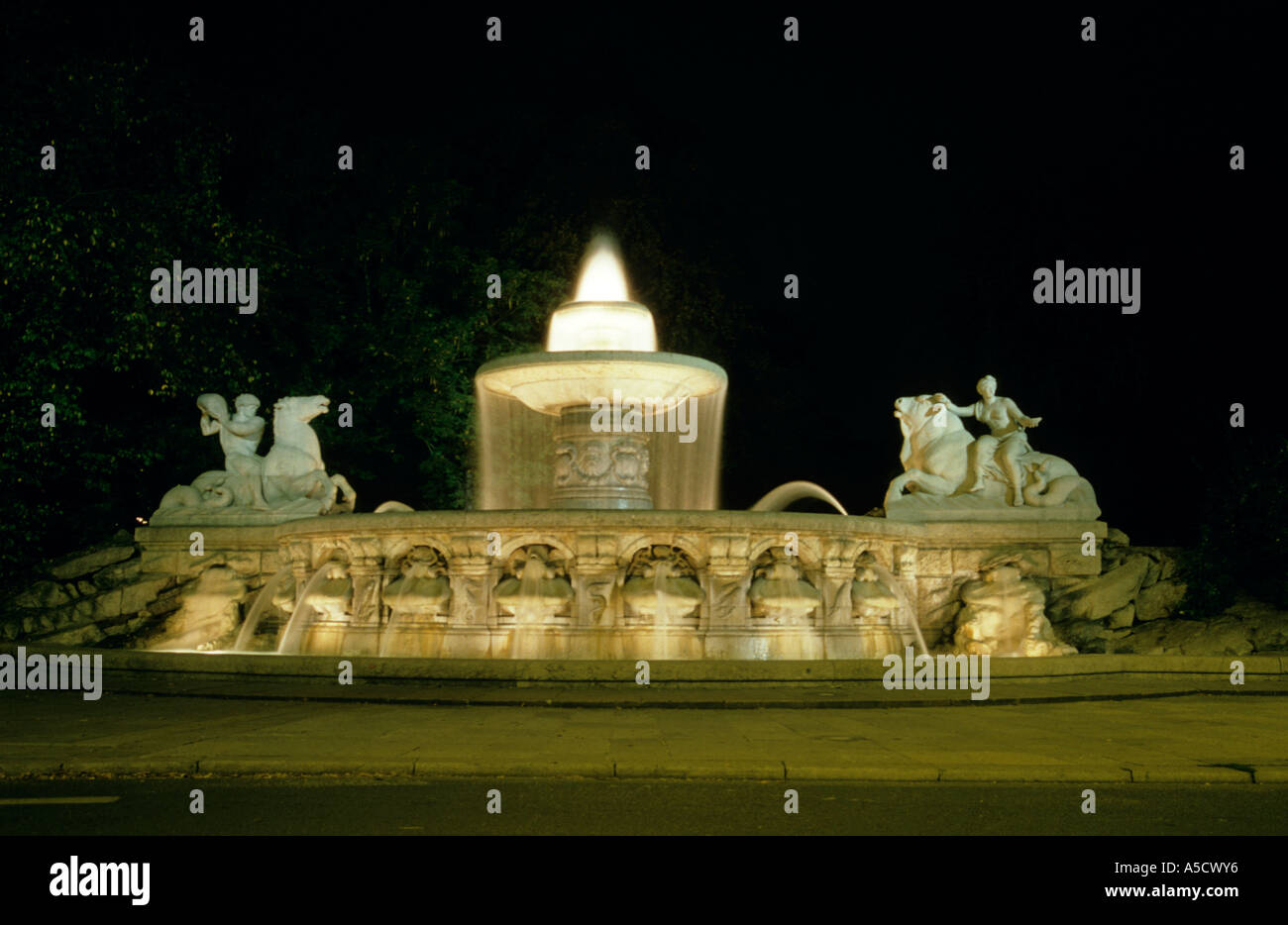 Germany, Bavaria, Munich, Fountain, Wittelsbacher Brunnen Stock Photo ...