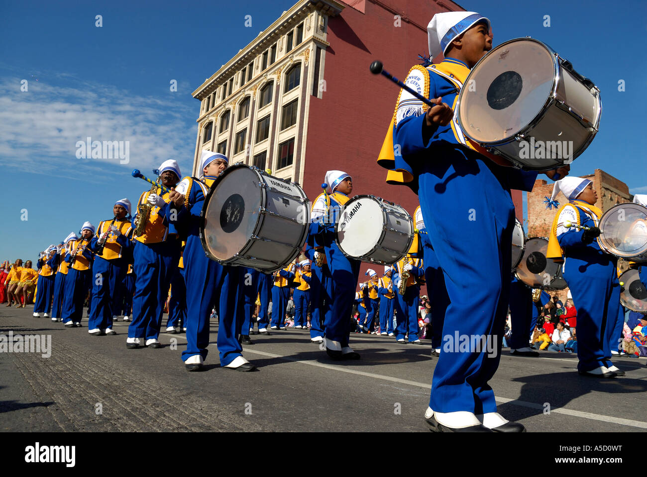 Marching drums uniform hi-res stock photography and images - Alamy