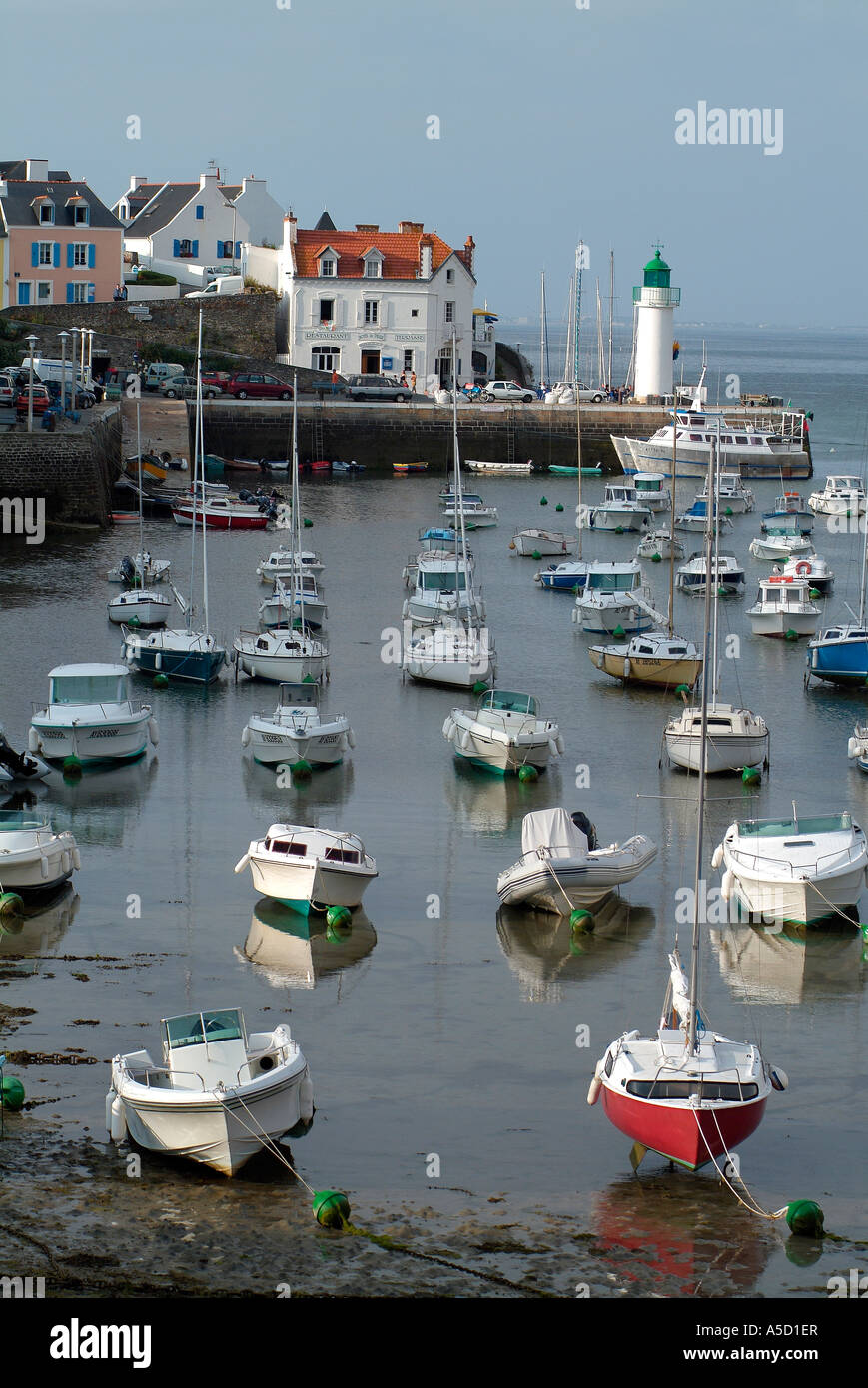 Harbor of Sauzon village, Belle Ile en Mer, Brittany Stock Photo - Alamy