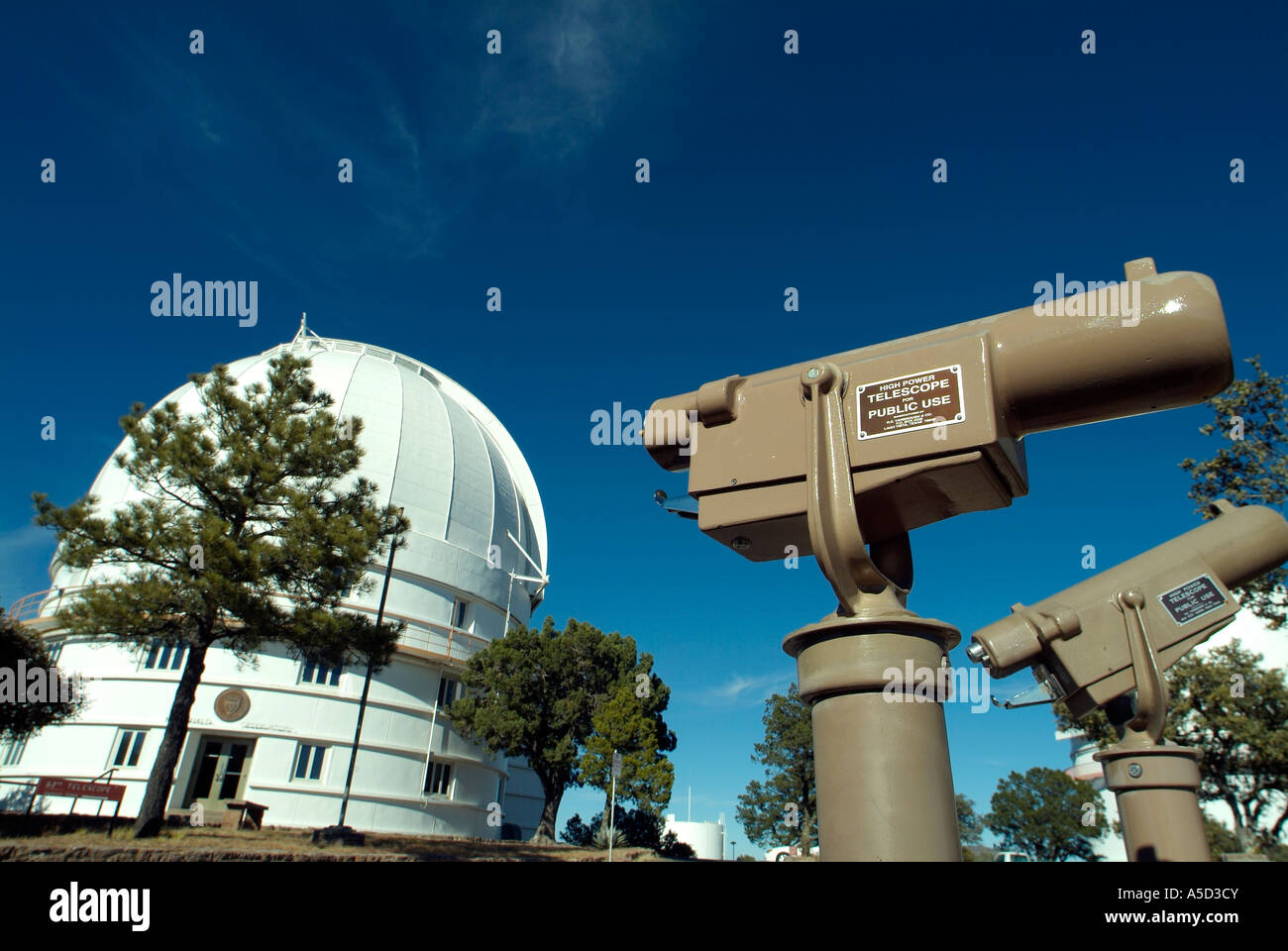 Mac donald observatory hi-res stock photography and images - Alamy