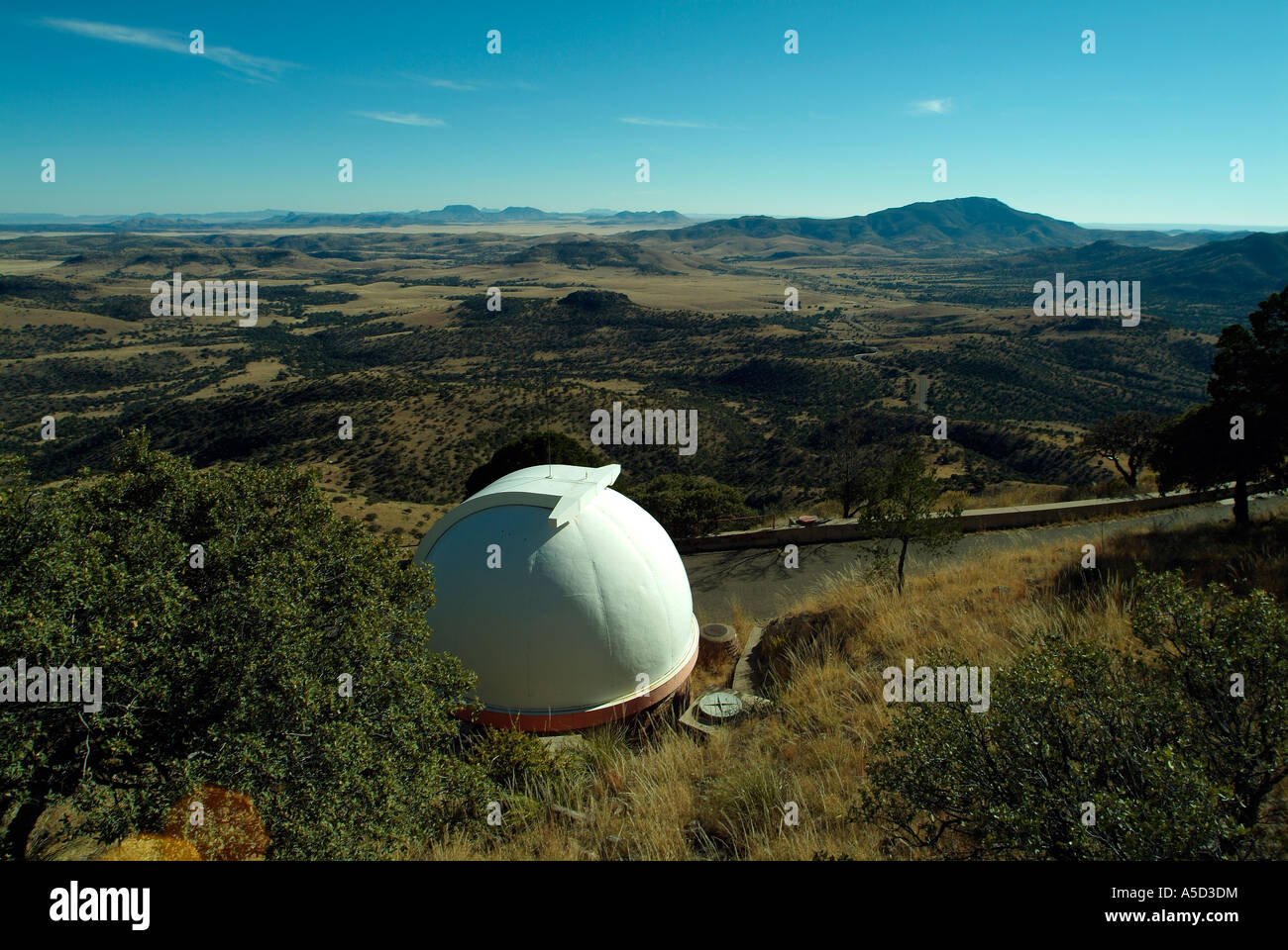 Mac donald observatory hi-res stock photography and images - Alamy
