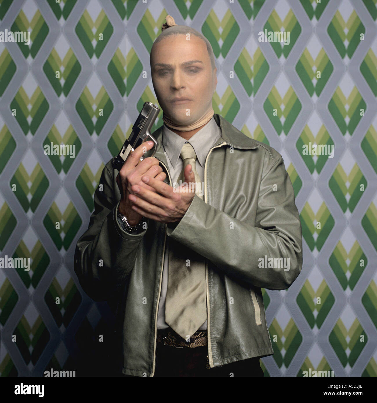 Armed robber hi-res stock photography and images - Alamy