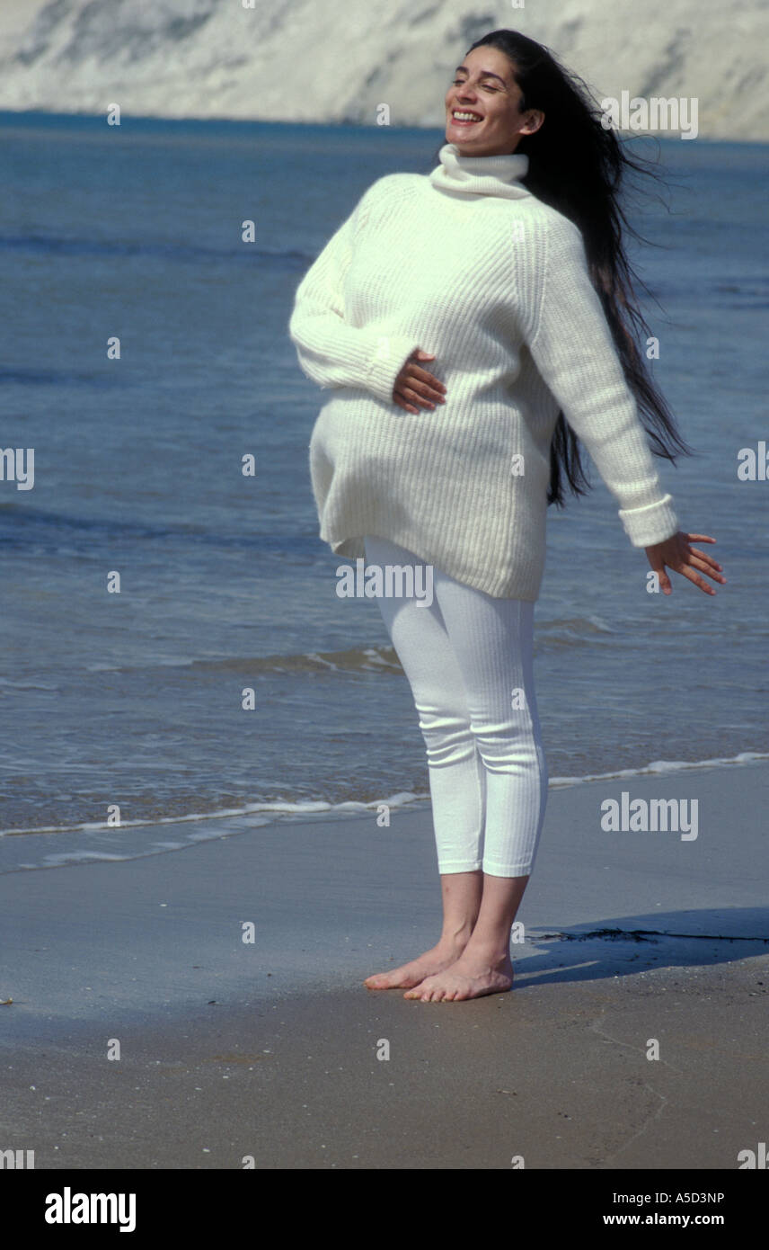 Asian woman heavily pregnant hi-res stock photography and images - Alamy