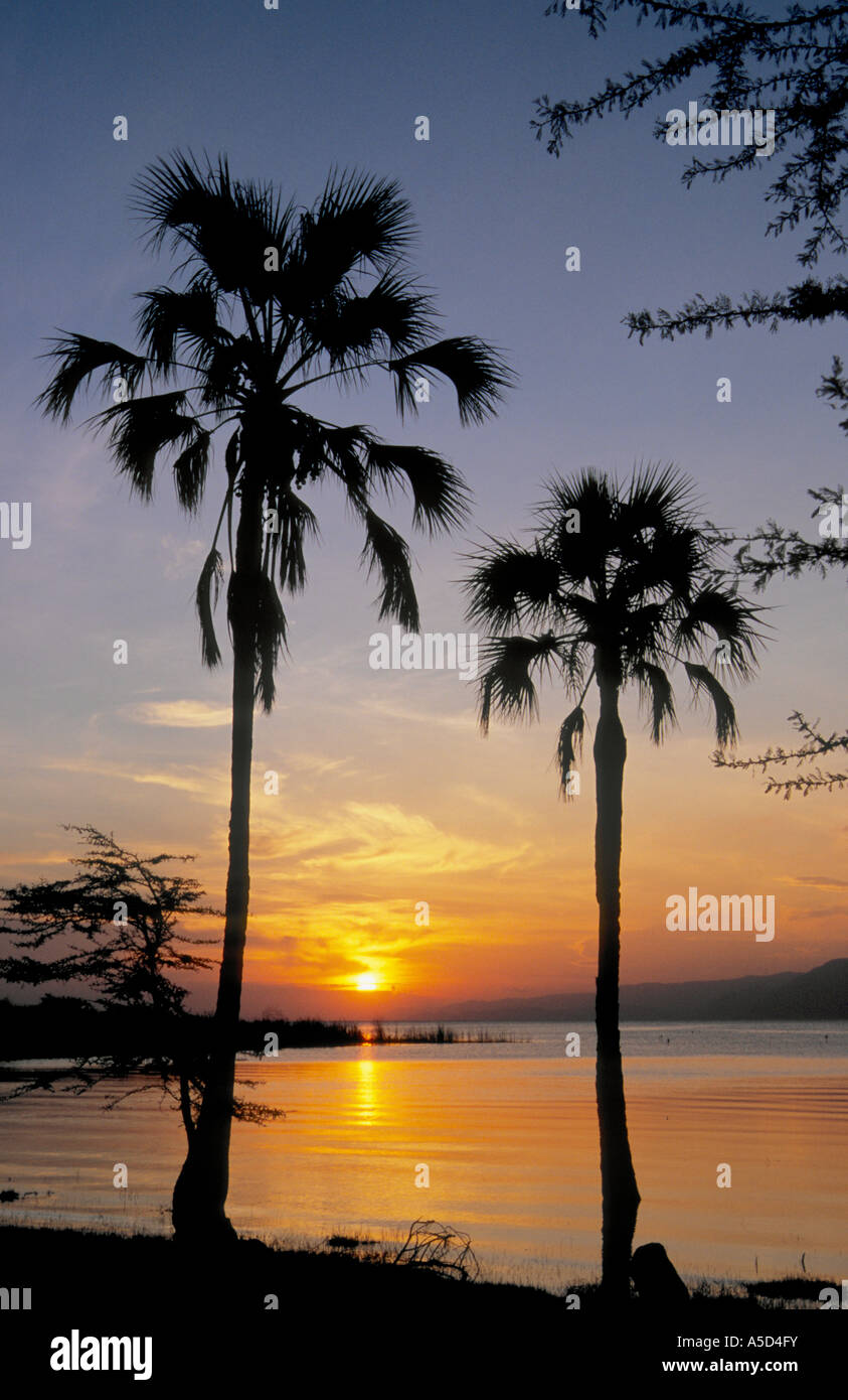 Tanzania Lake Eyasi sunset Stock Photo - Alamy