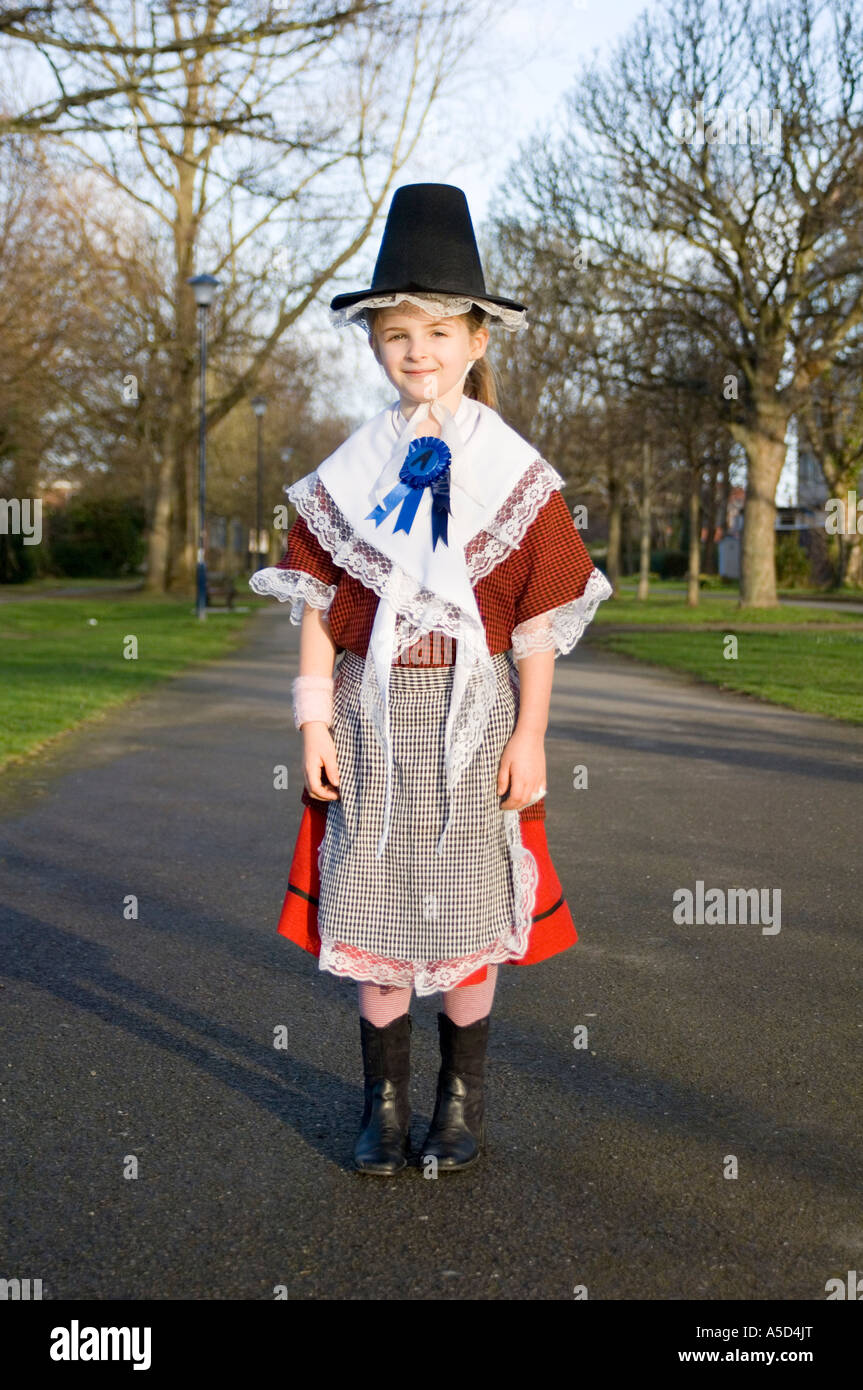 139 Traditional Welsh Dress Photos And Premium High Res Pictures Getty ...